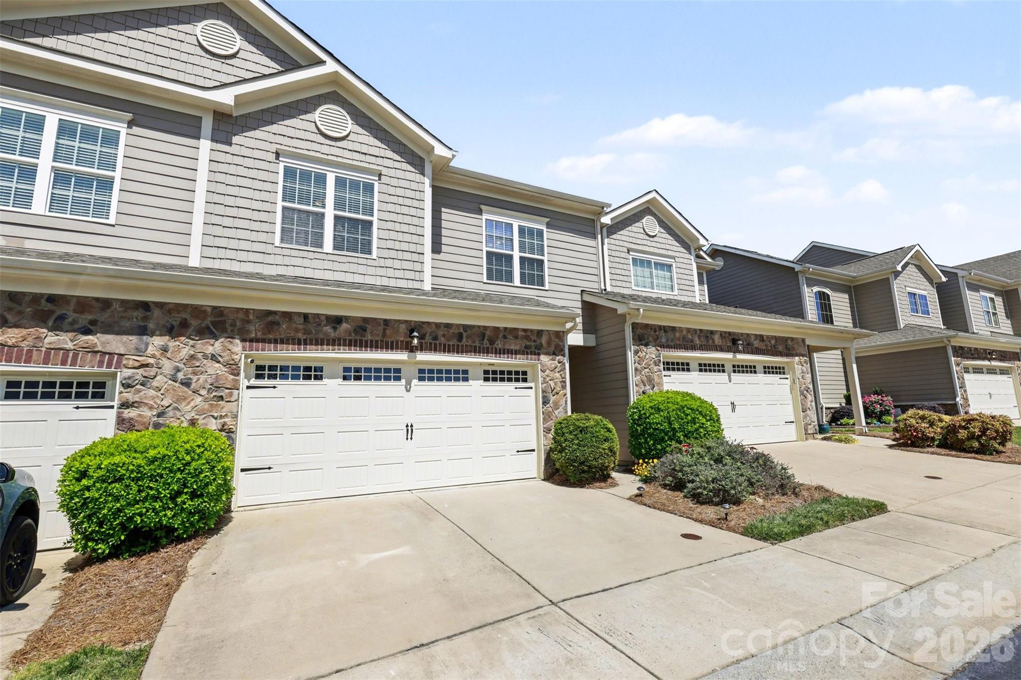 Photo 3 of 2020 Cramer Place Court, Cramerton, NC