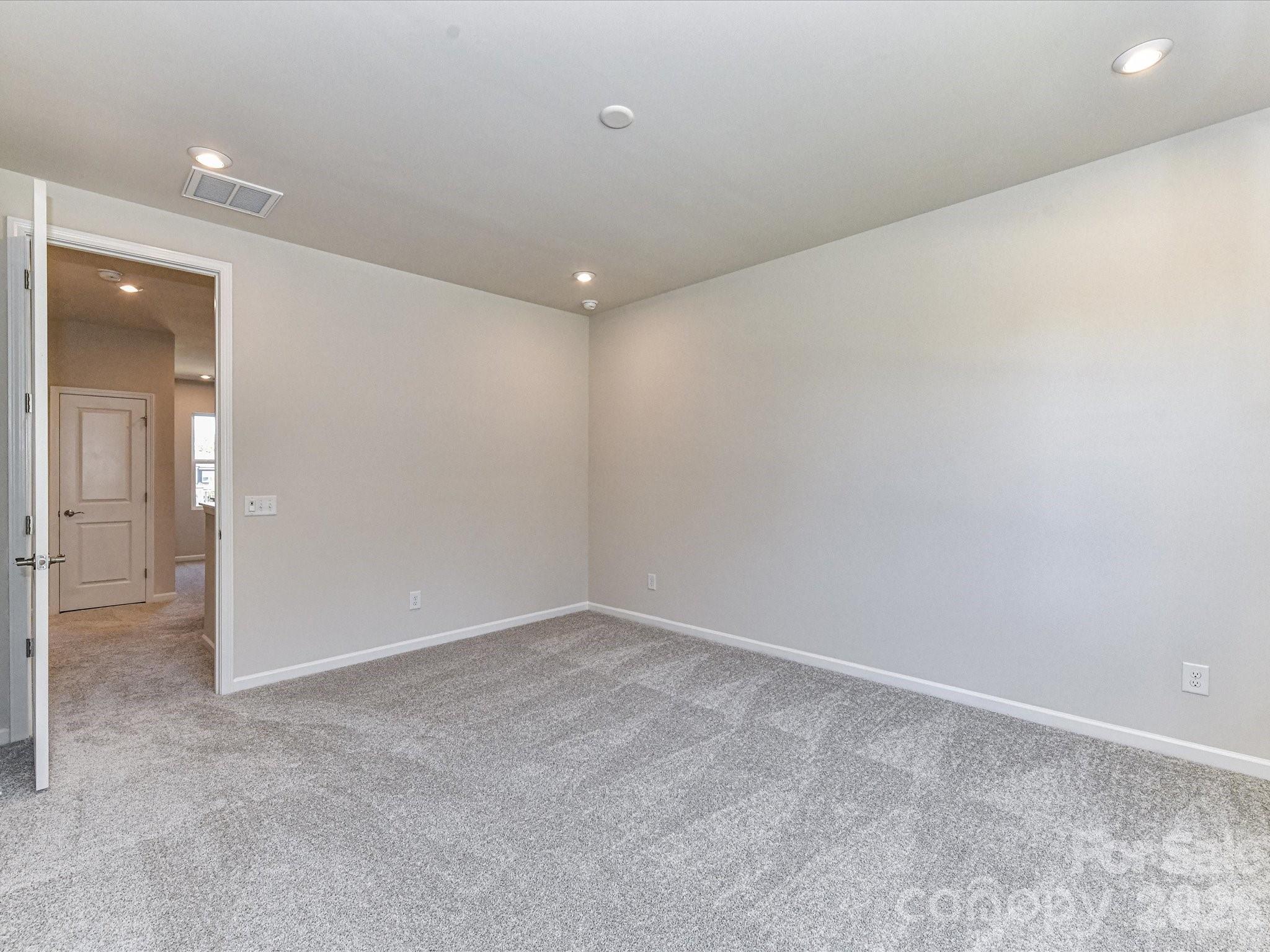Photo 16 of 3041 Hutton Gardens Lane, Charlotte, NC