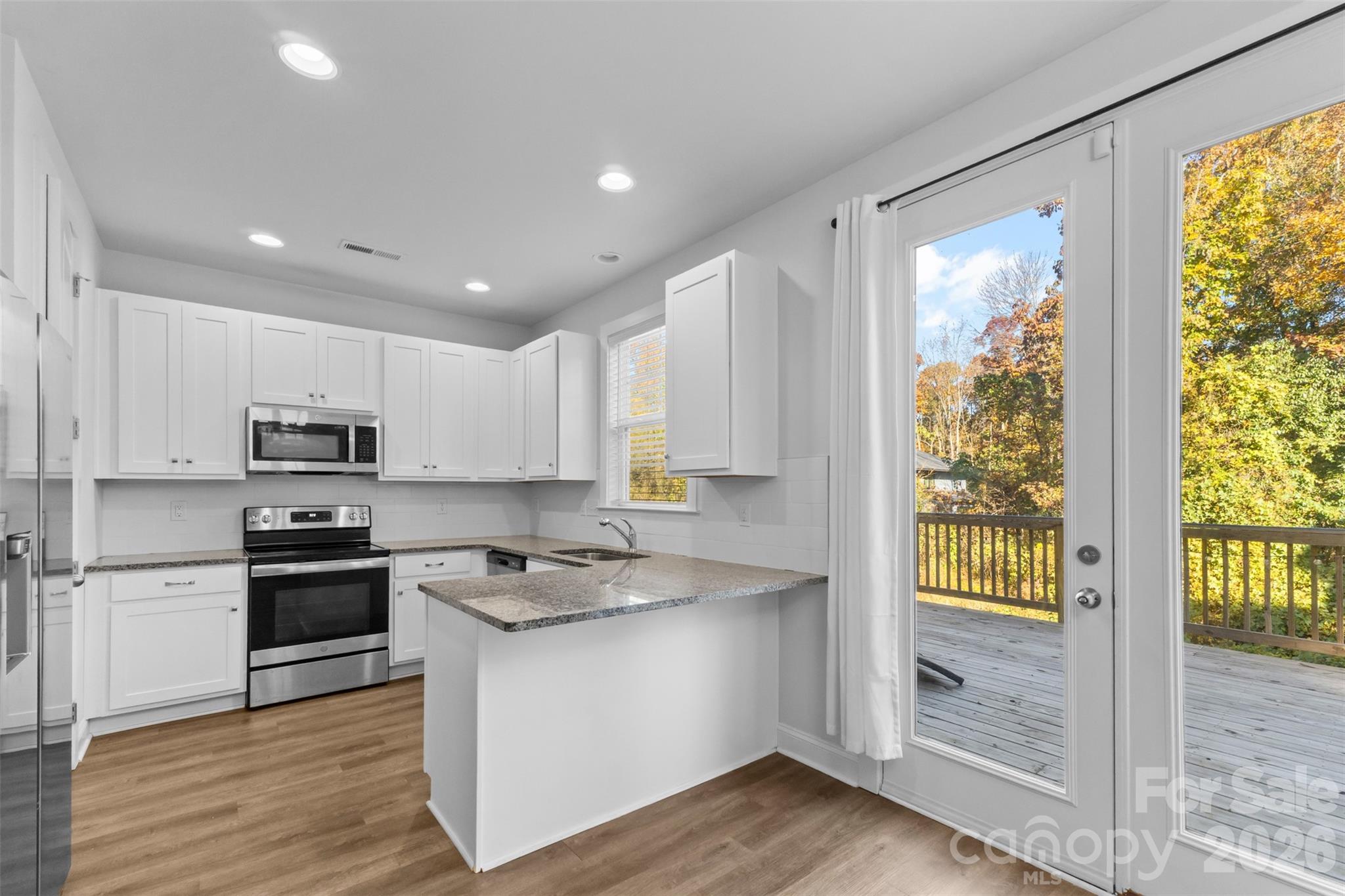 712 Rodey Avenue, Charlotte, NC - photo 7 of 22