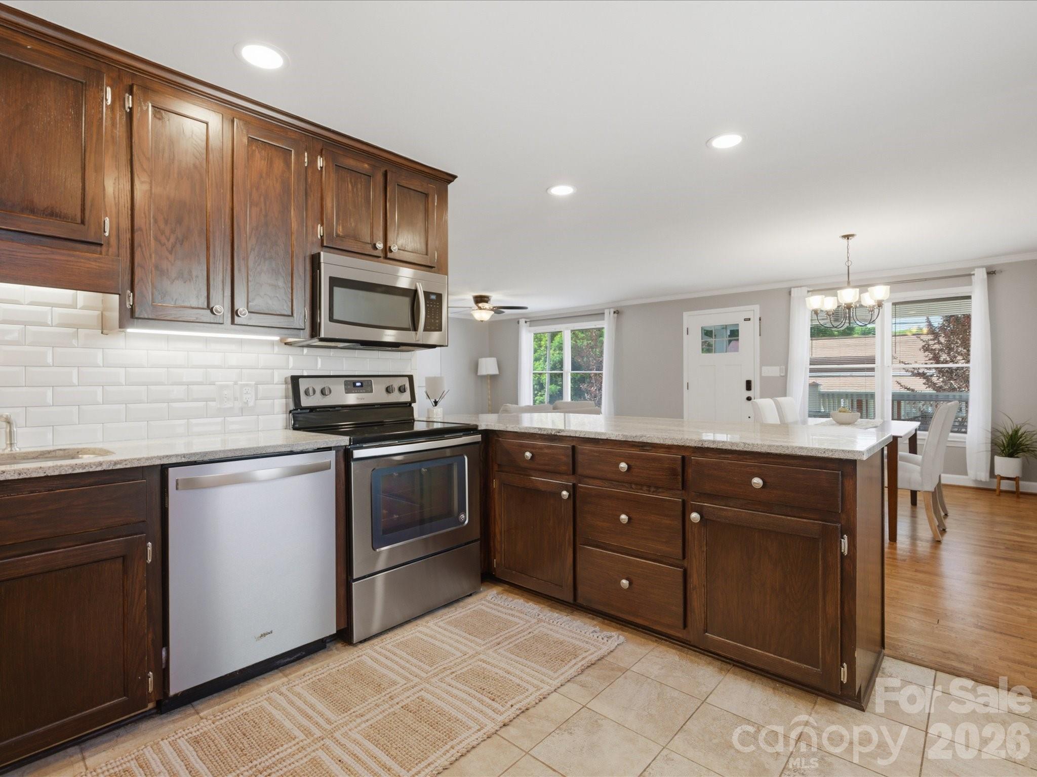 303 Sidney Johnson Street, Fort Mill, SC - photo 19 of 38