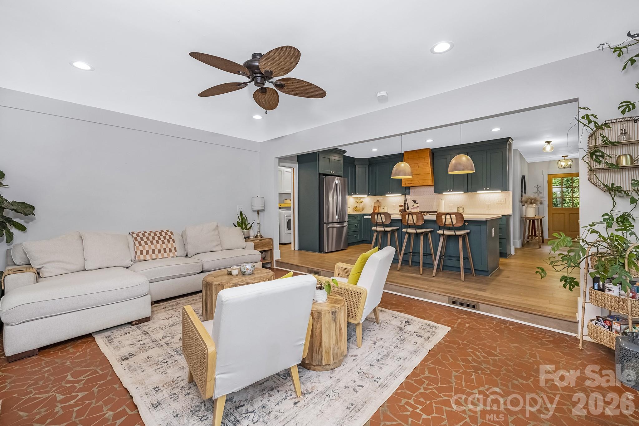 Photo 9 of 6213 Sharon Road, Charlotte, NC