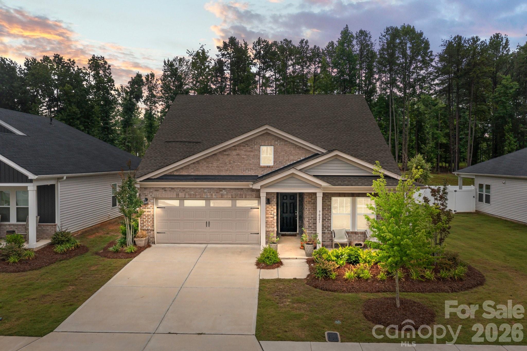9021 Myrna Drive, Gastonia, NC - photo 3 of 33