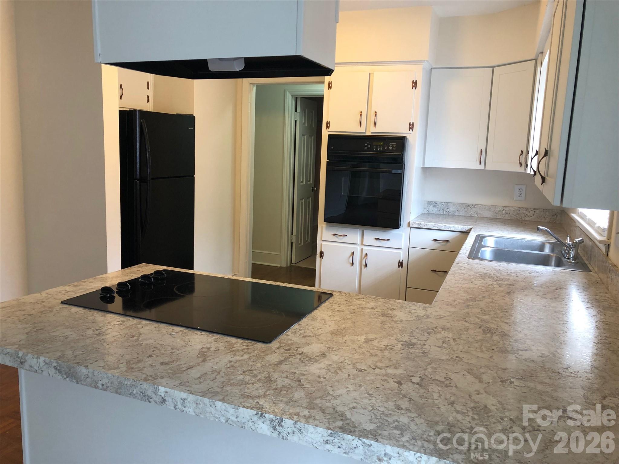 Photo 10 of 128 Woodlynn Drive, Charlotte, NC