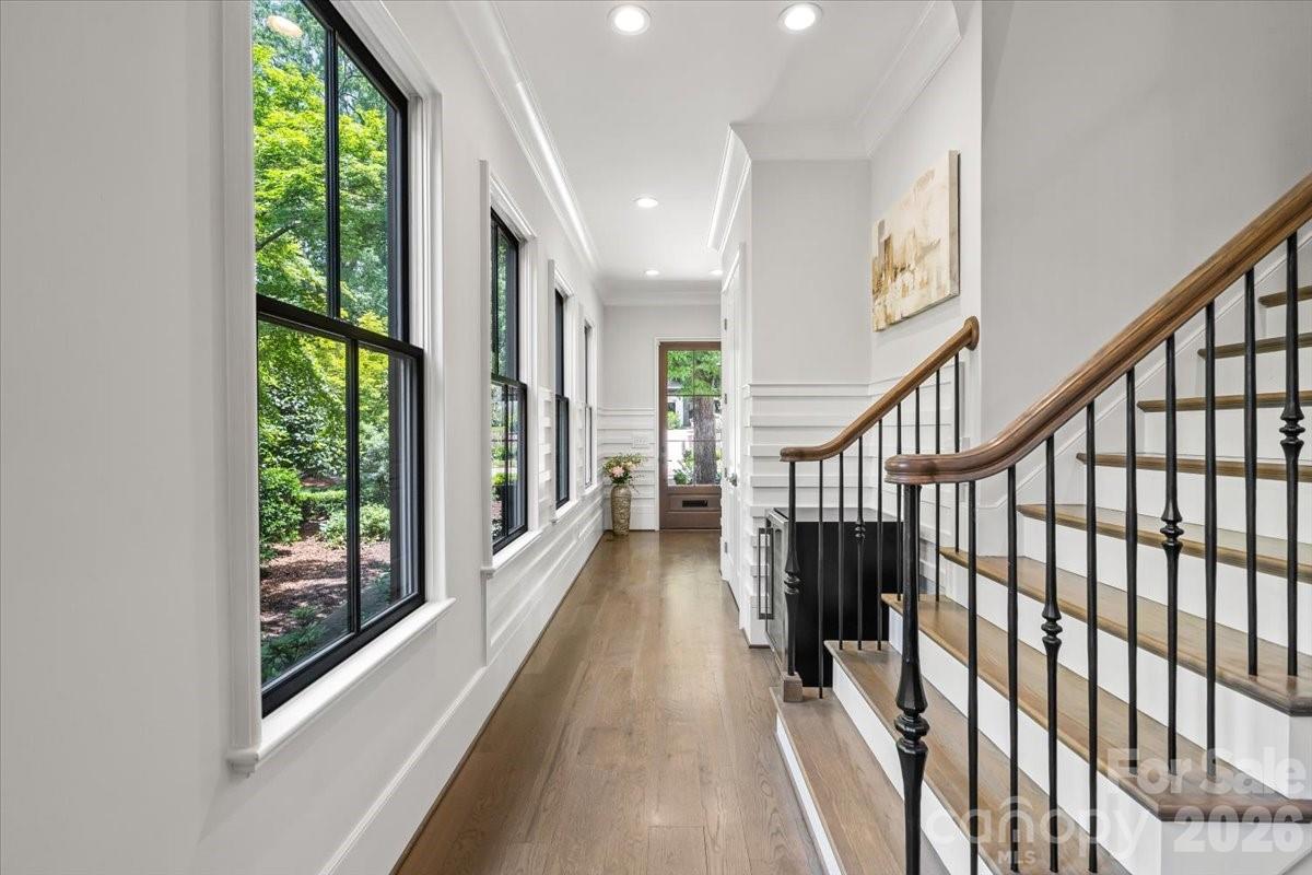 Photo 2 of 1160 S Kings Drive, Charlotte, NC