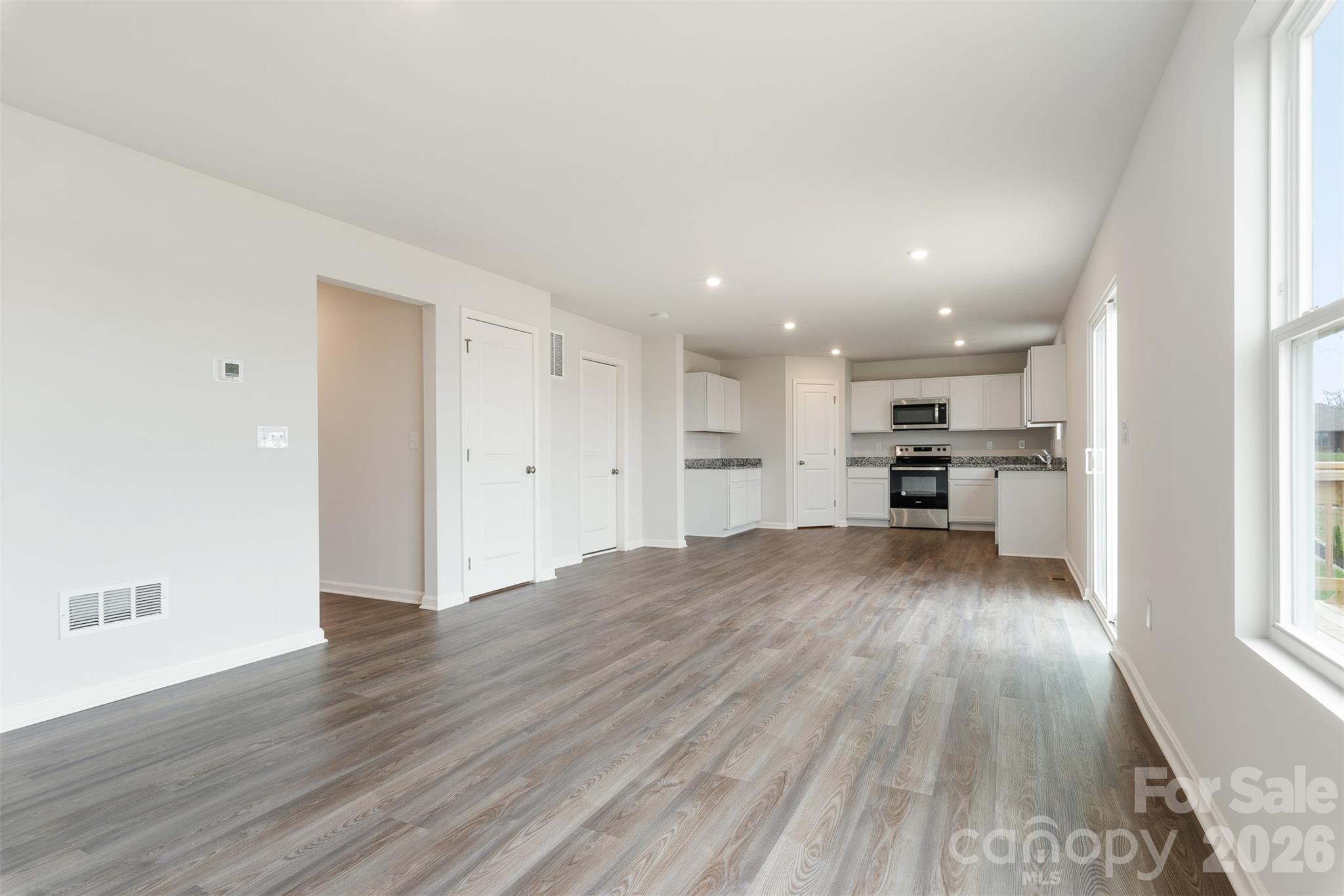 483 Sundown Drive, Spartanburg, SC - photo 8 of 30