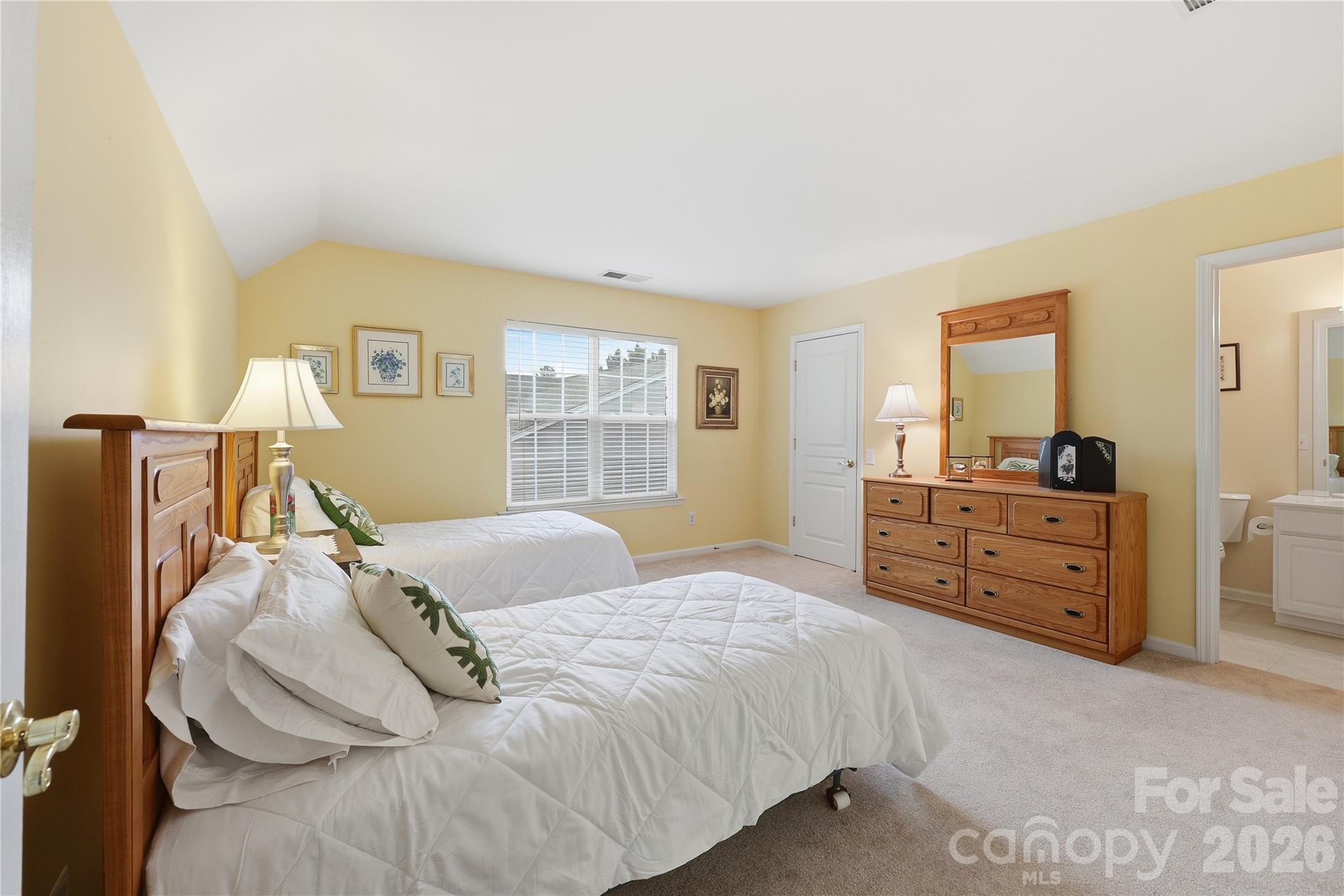9510 Kestral Ridge Drive, Charlotte, NC - photo 32 of 47