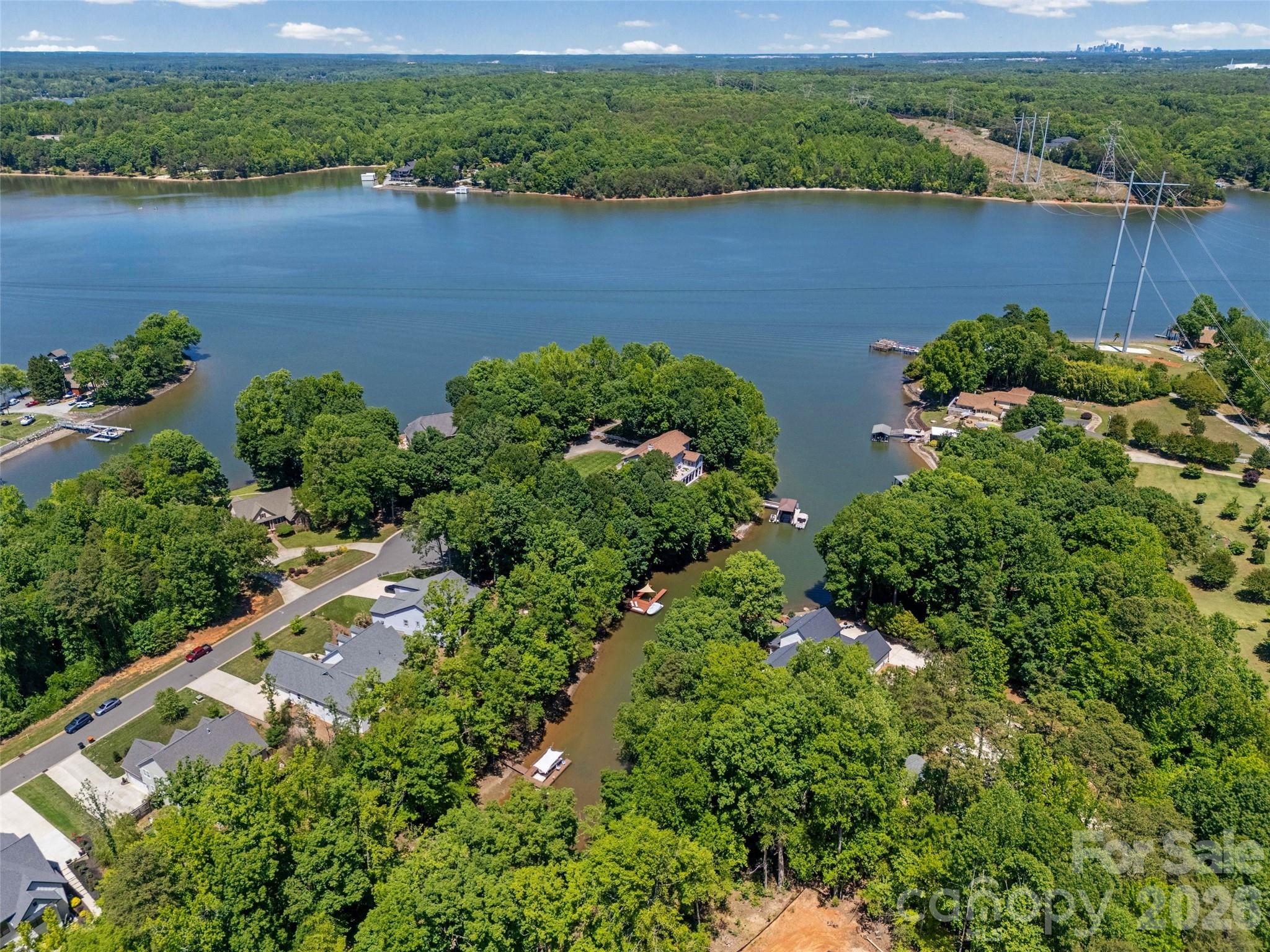 662 Sandbar Point, Lake Wylie, SC - photo 43 of 48