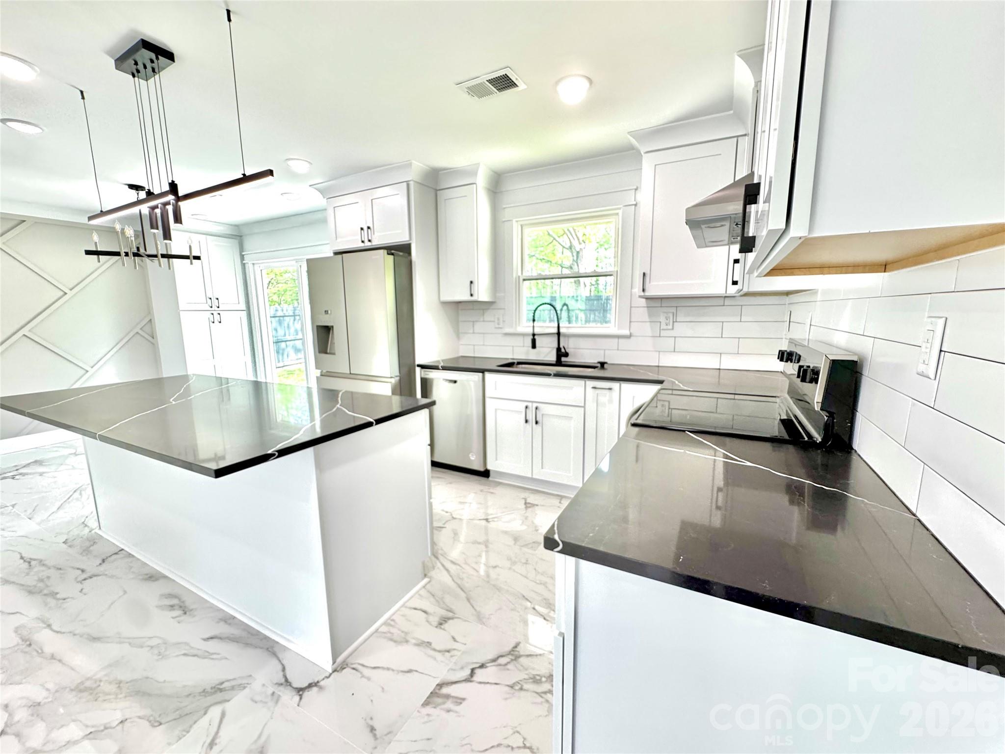Home for sale at 5635 Ruth Drive, Charlotte, NC — photo 28 of 34