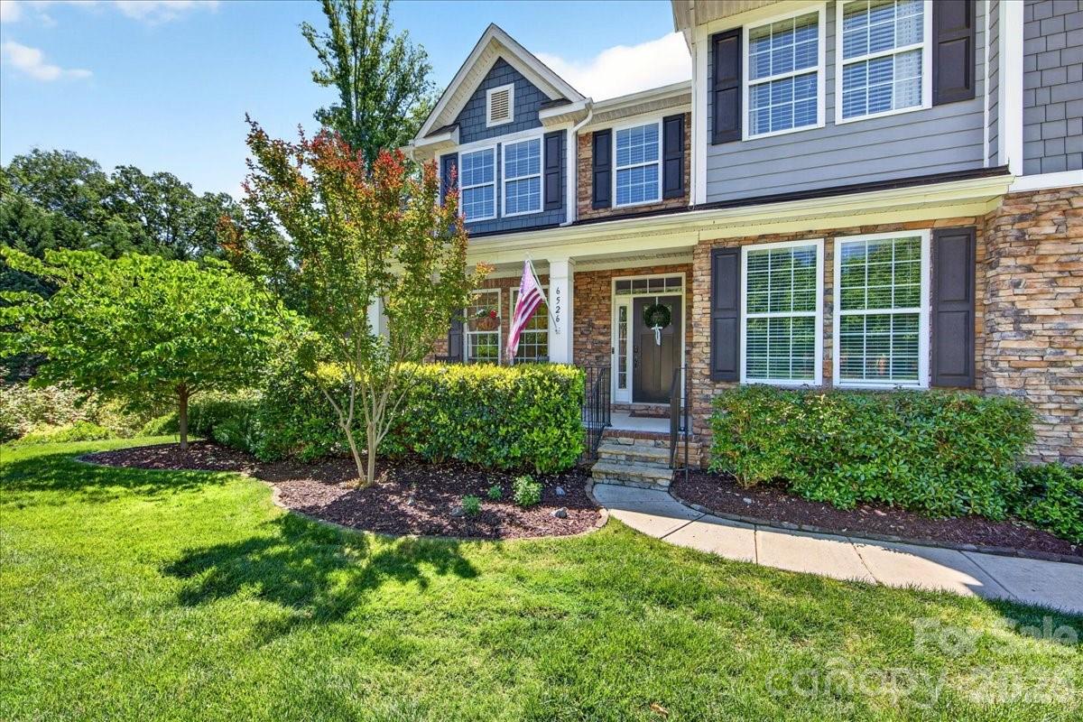 Photo 2 of 6526 Alba Rose Lane, Huntersville, NC