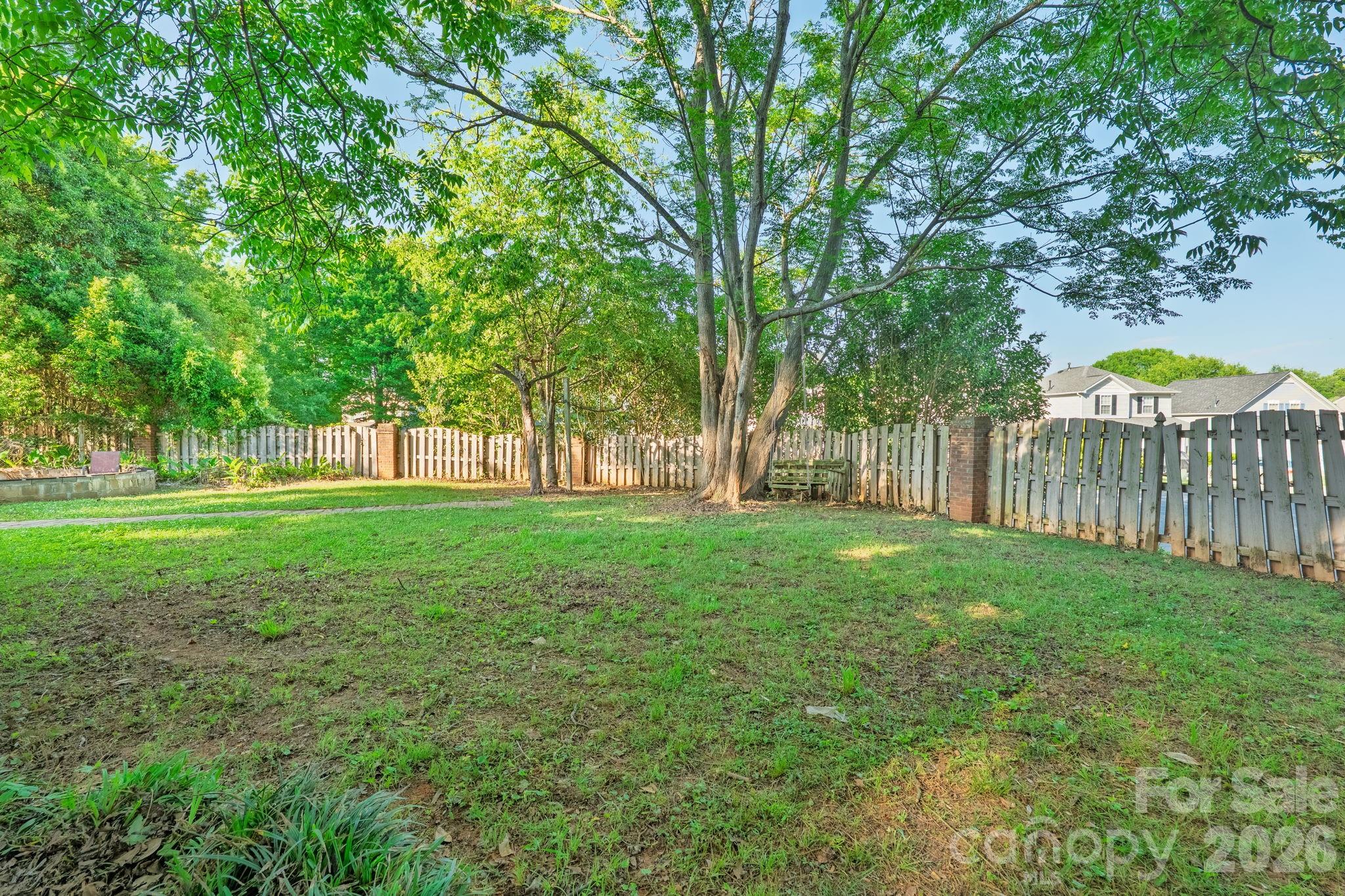 2120 Amesbury Avenue, Charlotte, NC - photo 7 of 37