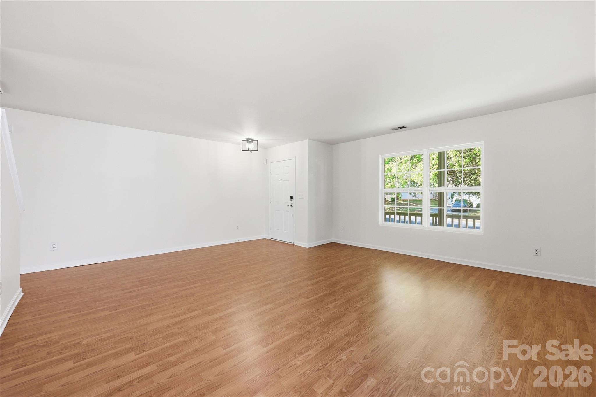 Photo 7 of 3902 Larkhaven Village Drive, Charlotte, NC