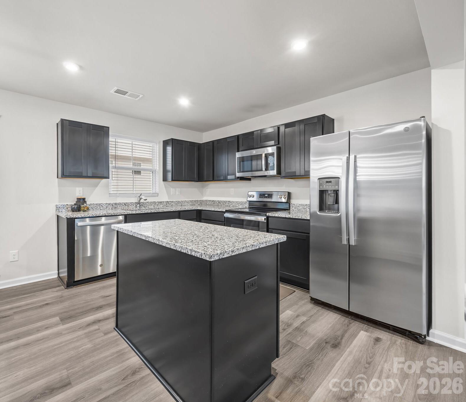 Photo 3 of 3021 Fiddlewood Street, Charlotte, NC