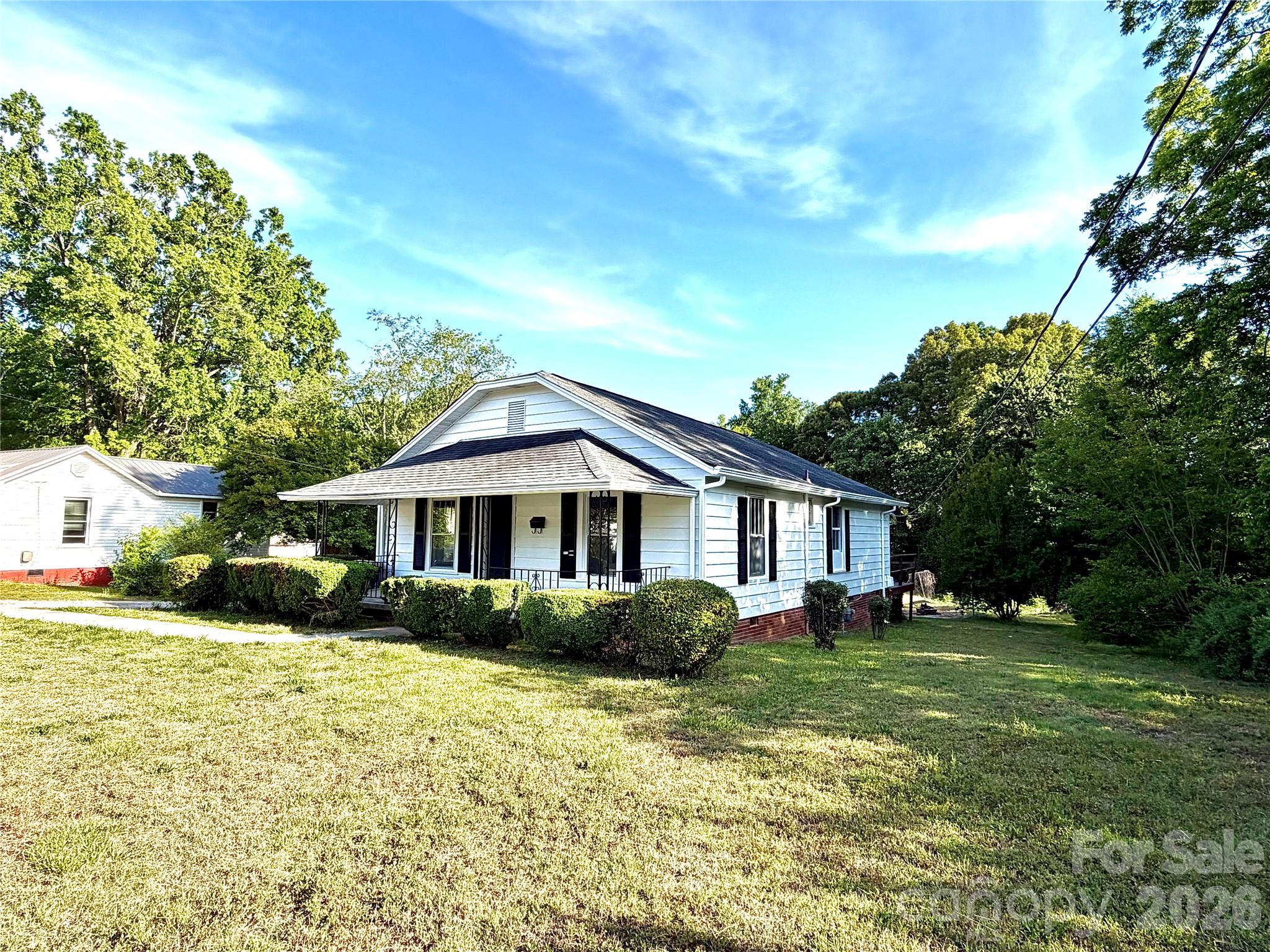 519 Locust Street, Kannapolis, NC - photo 3 of 41
