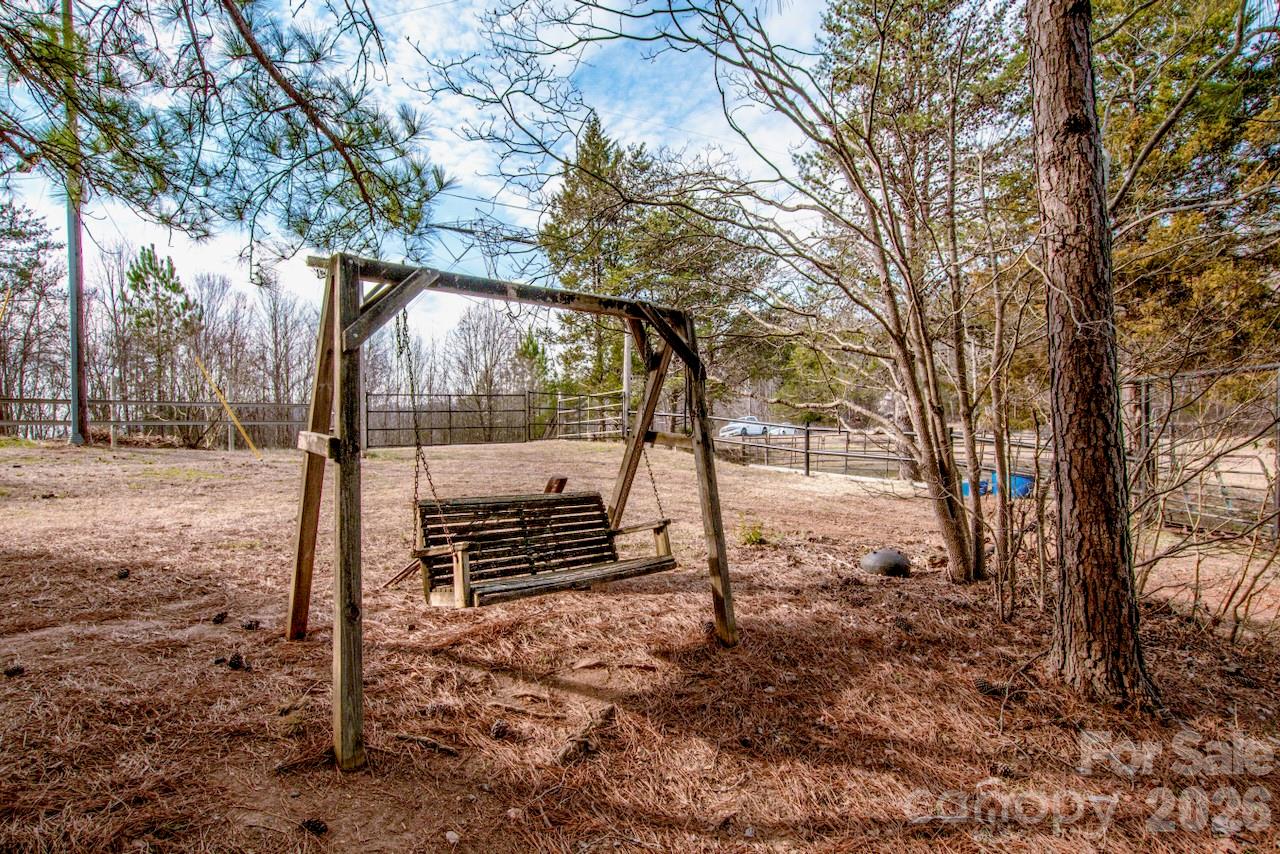 508 Liles Lane, Hiddenite, NC - photo 8 of 46