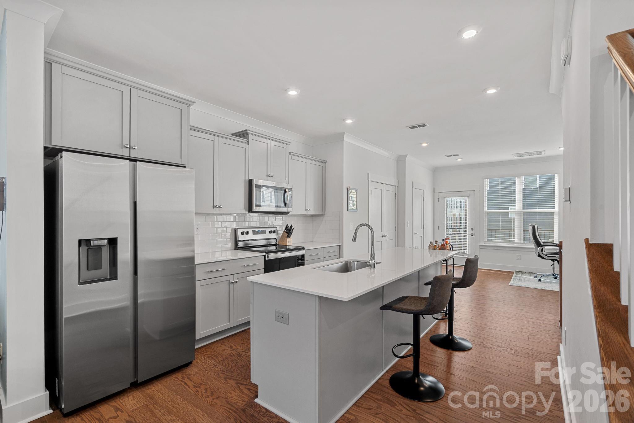 Photo 8 of 4012 Capital Ridge Court, Charlotte, NC