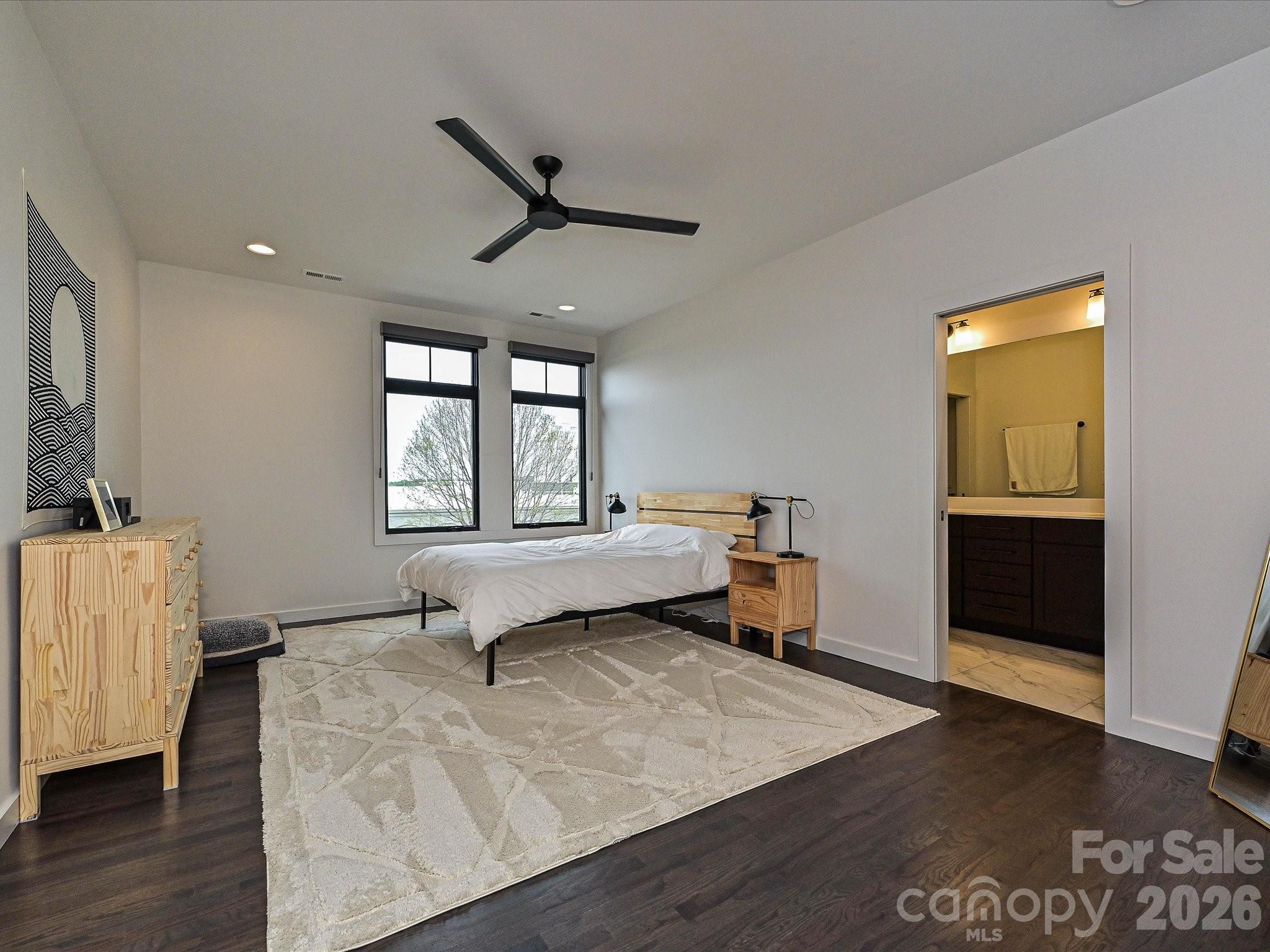 Photo 18 of 432 E 33rd Street, Charlotte, NC