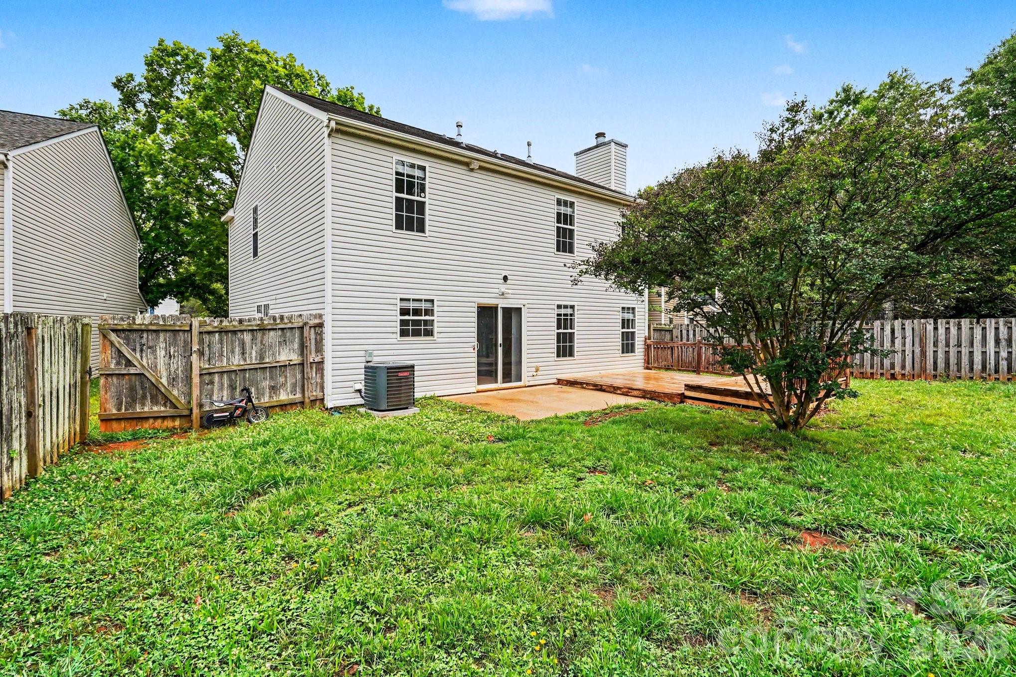 Photo 15 of 3013 Robin Terry Court, Charlotte, NC