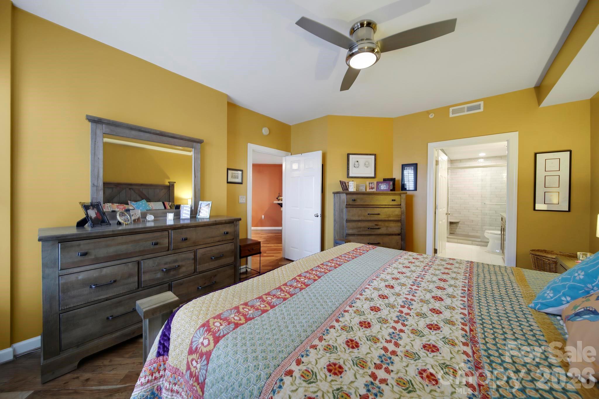 Photo 15 of 718 W Trade Street803, Charlotte, NC