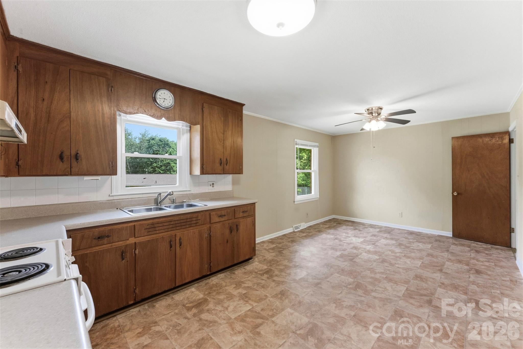 Home for sale at 609 Temple Street, Kings Mountain, NC — photo 14 of 41