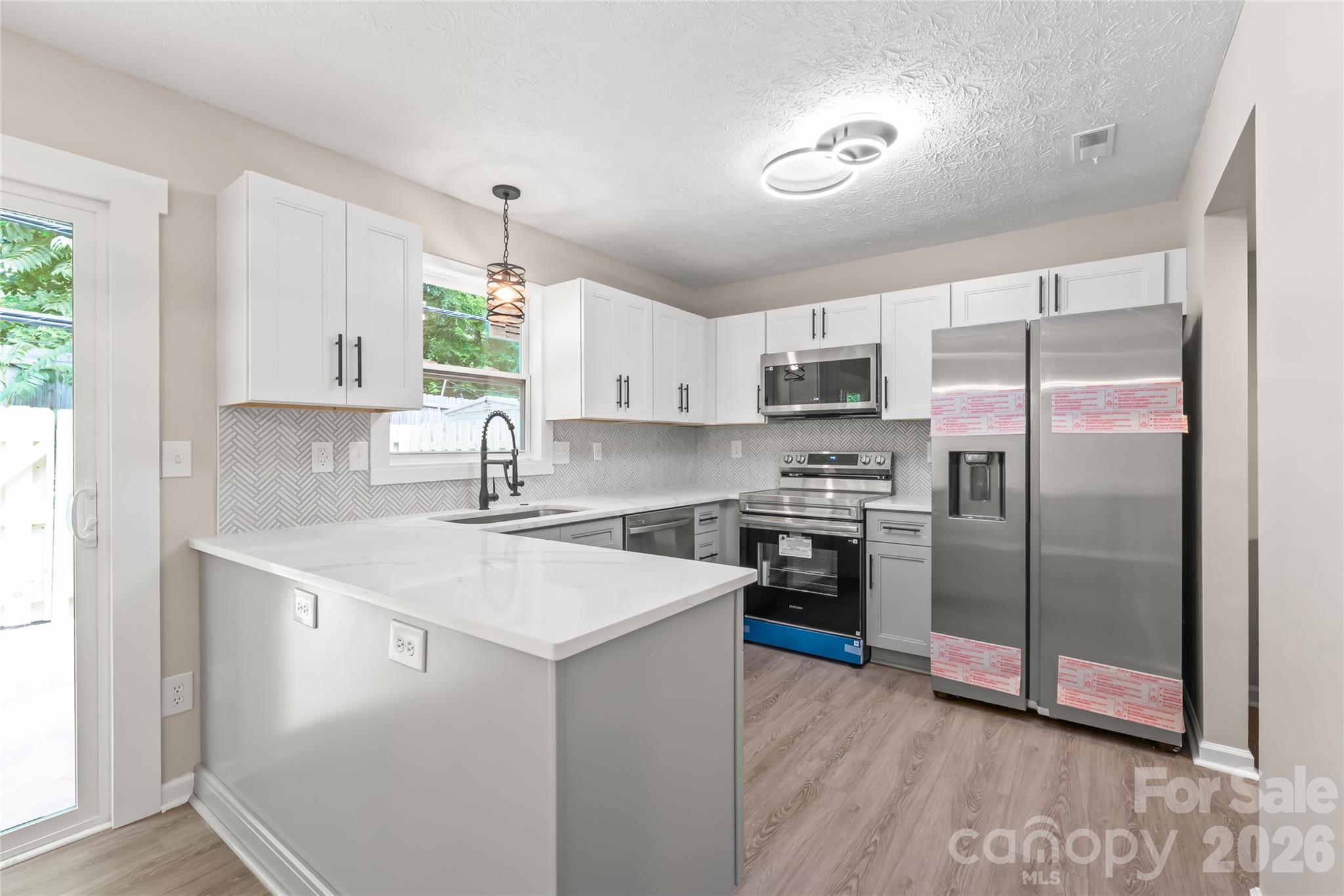 Photo 6 of 1221 Scaleybark RoadF, Charlotte, NC