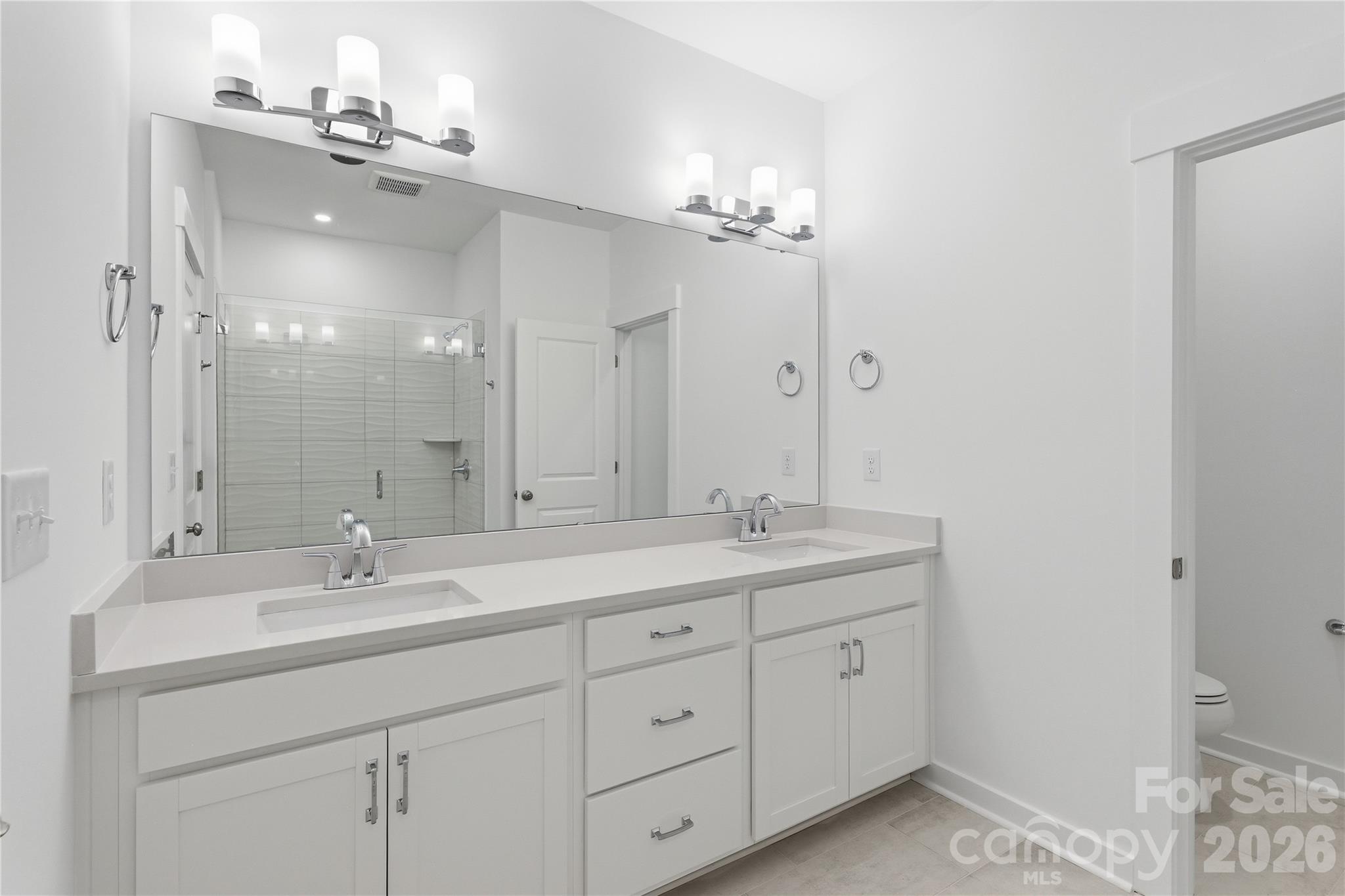 Photo 6 of 7110 Westrow Avenue42, Charlotte, NC