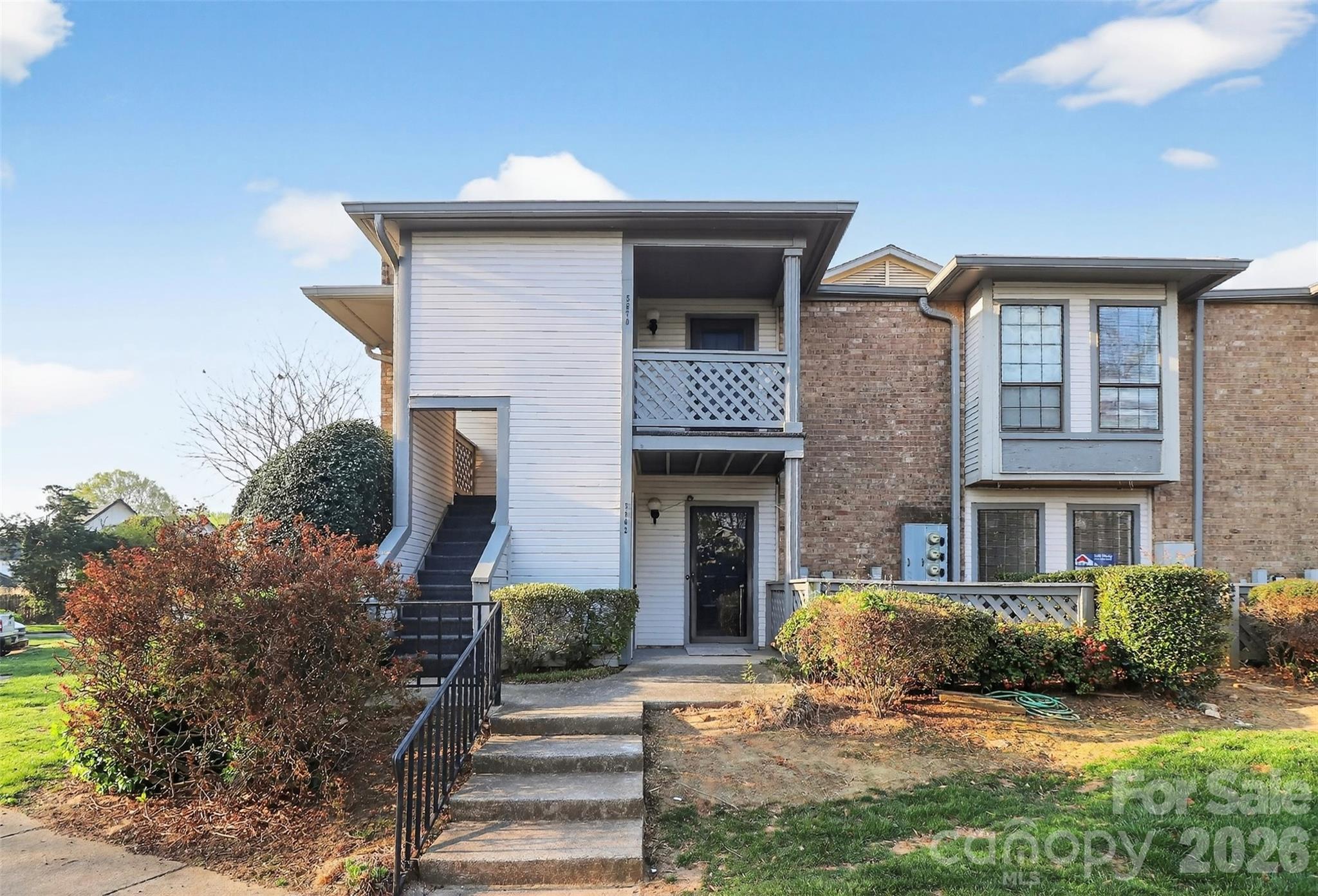 Photo 31 of 5862 Harris Grove Lane, Charlotte, NC