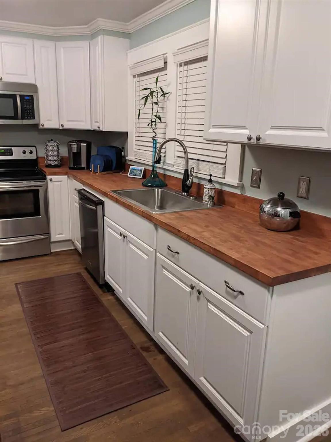 Photo 38 of 4033 W Tyvola Road, Charlotte, NC