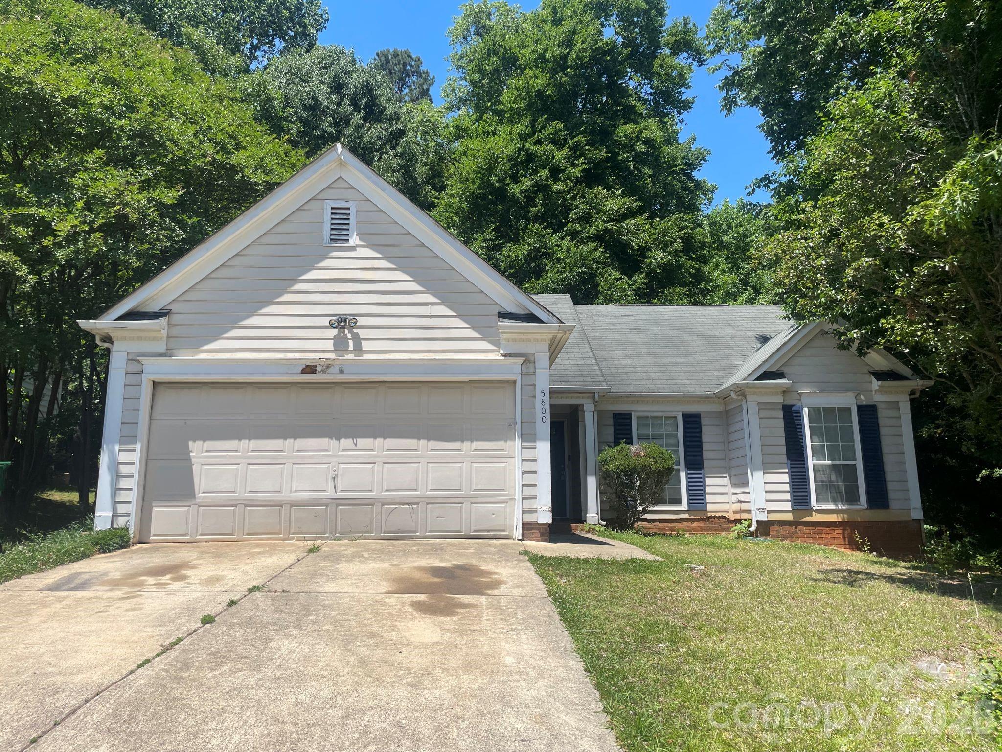 5800 Pennycross Lane, Charlotte, NC - photo 1 of 1