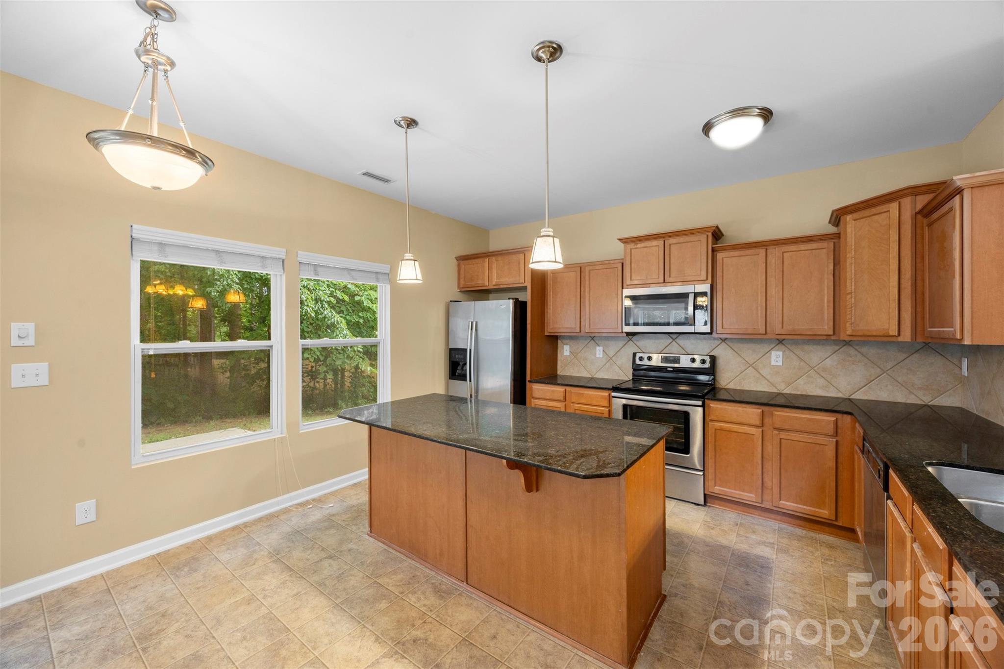 Home for sale at 1831 Yaupon Road, Charlotte, NC — photo 7 of 39