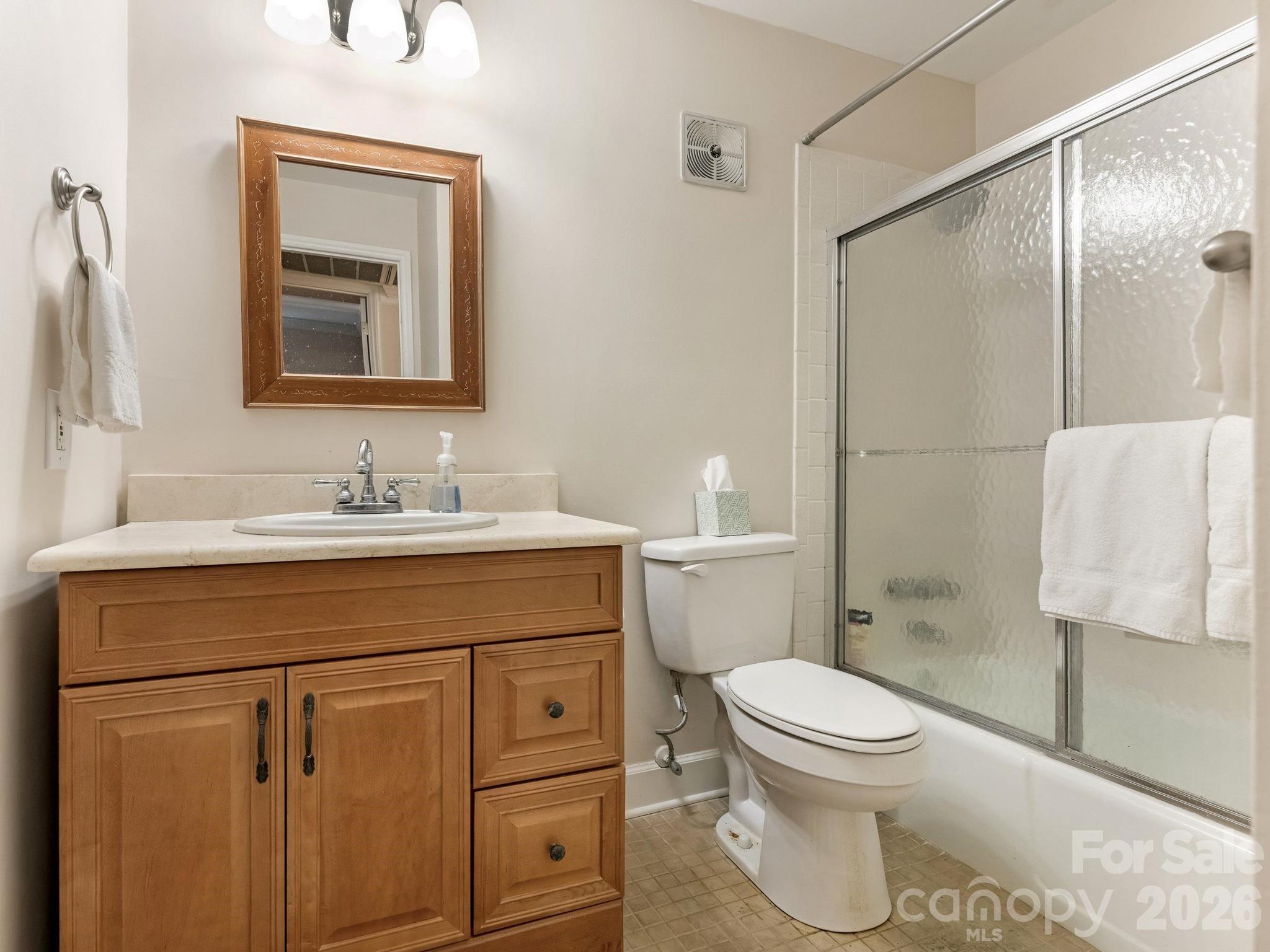 Photo 12 of 1323 Queens Road309, Charlotte, NC