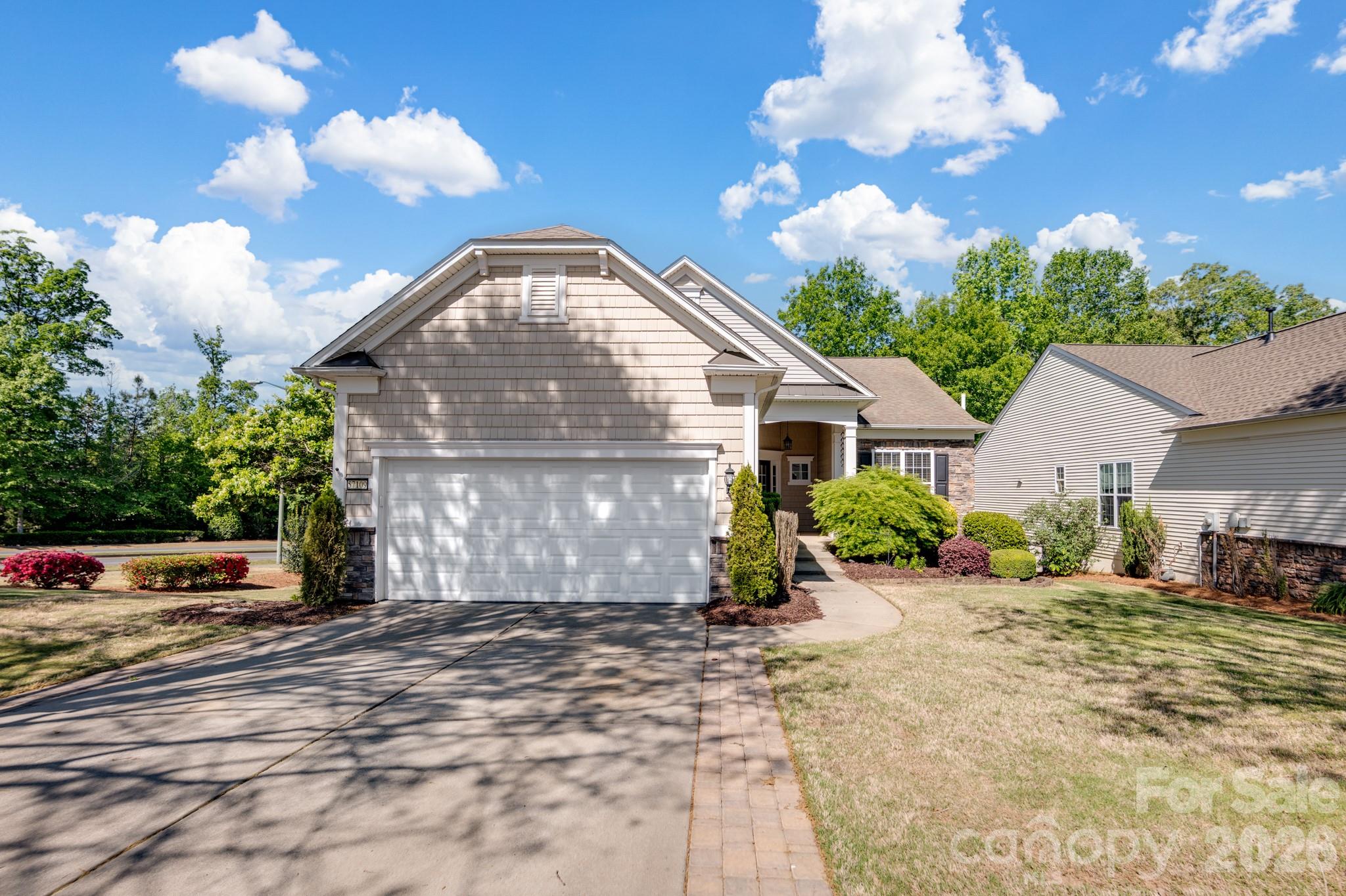 Photo 2 of 57109 Nightingale Way, Indian Land, SC