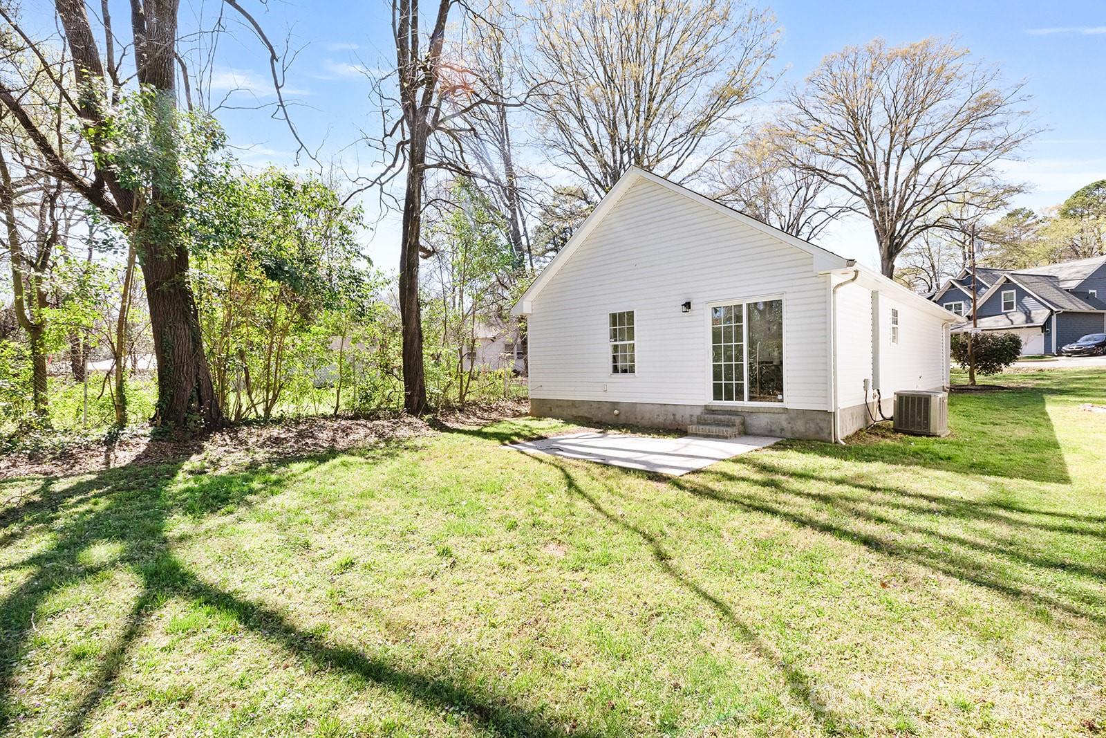 913 Tennyson Drive, Charlotte, NC - photo 13 of 25