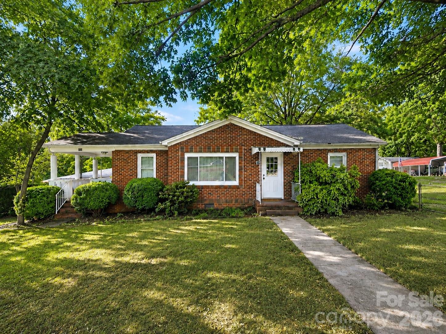 330 27th Street, Newton, NC - photo 1 of 1