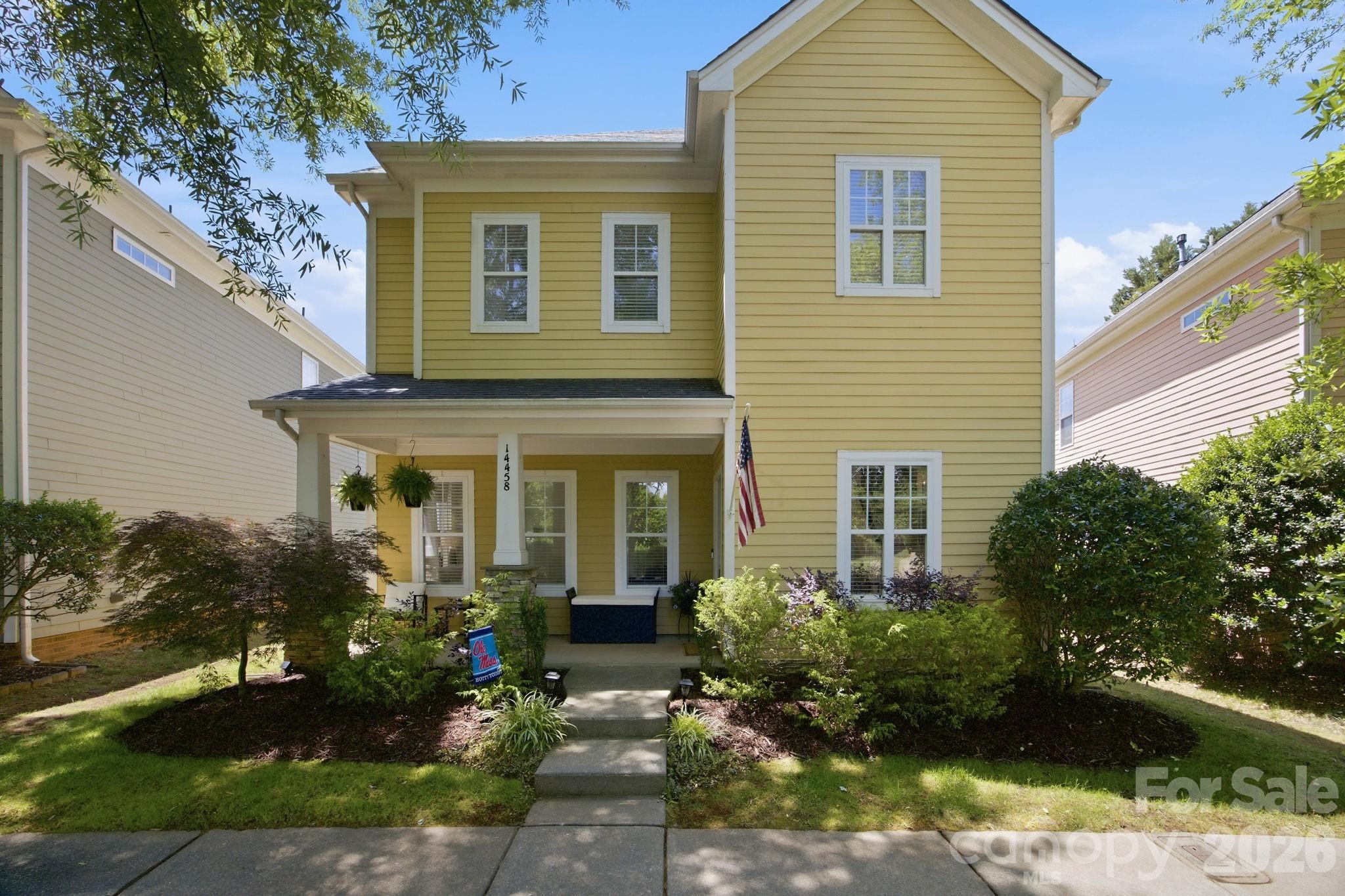 14458 Holly Springs Drive, Huntersville, NC - photo 2 of 44