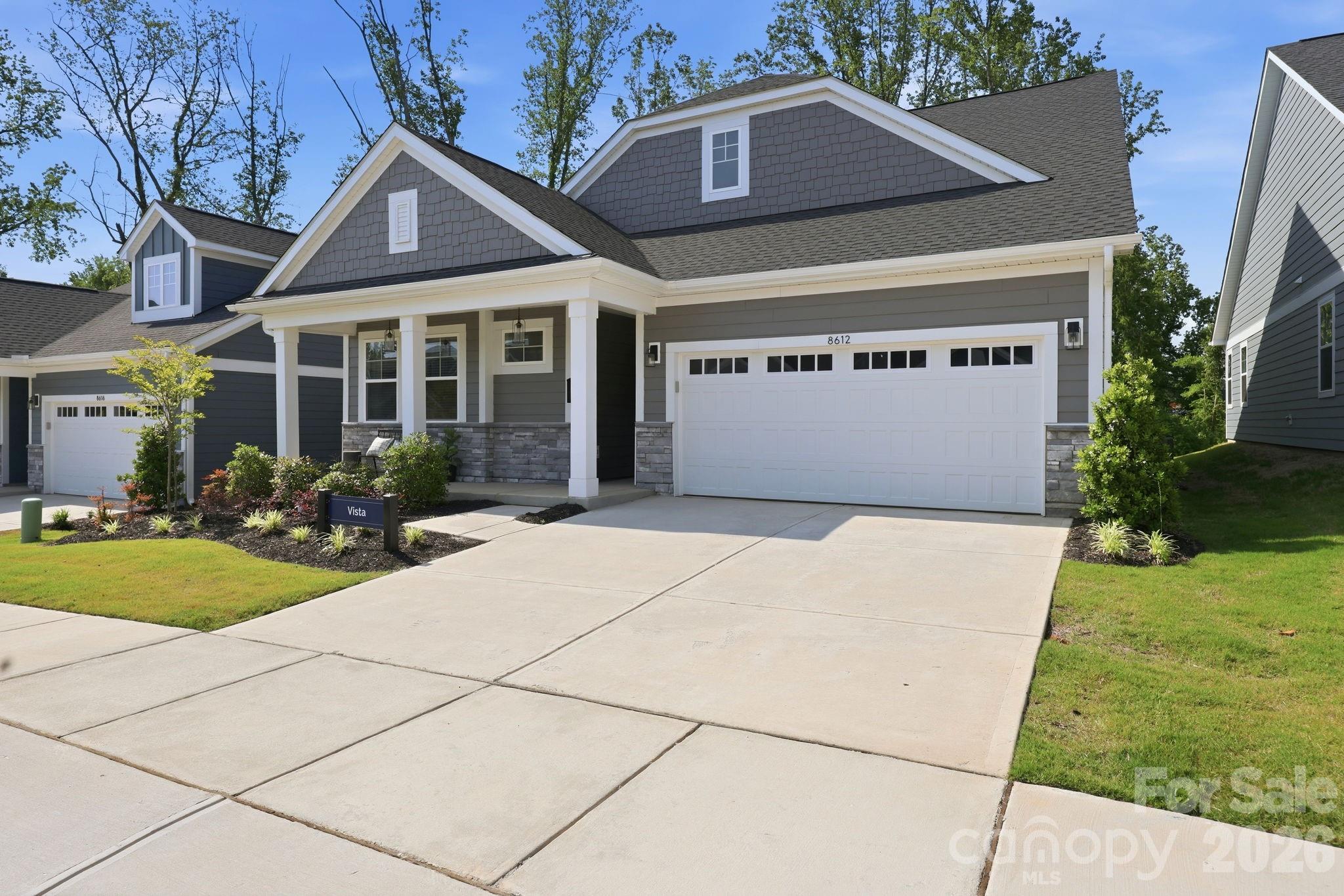 8612 Chagrin Drive, Cornelius, NC - photo 2 of 47