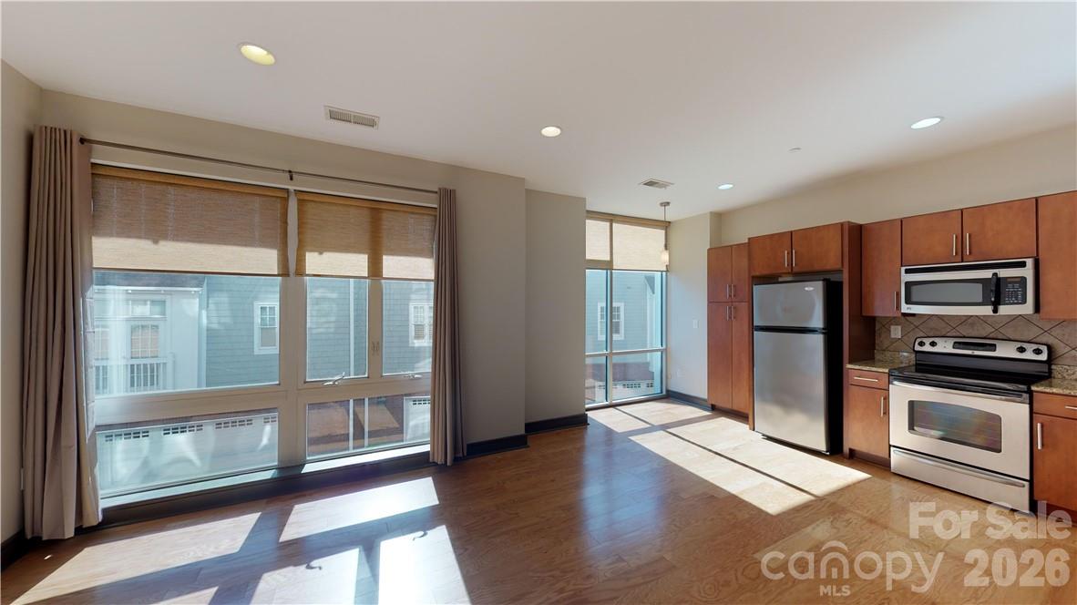 Photo 6 of 2200 Lyndhurst Avenue105, Charlotte, NC
