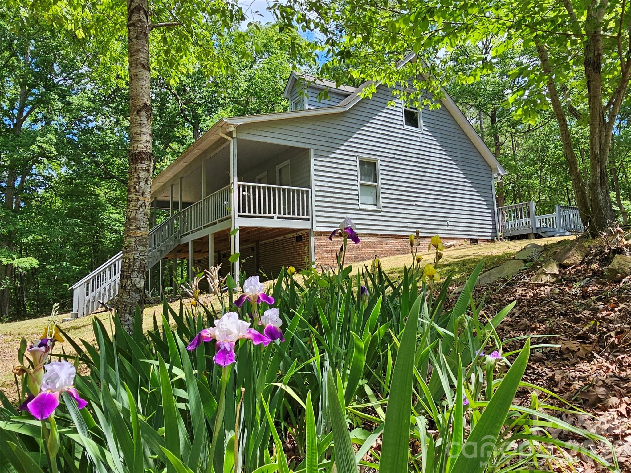 5692 Brooklyn Road, Great Falls, SC - photo 1 of 49