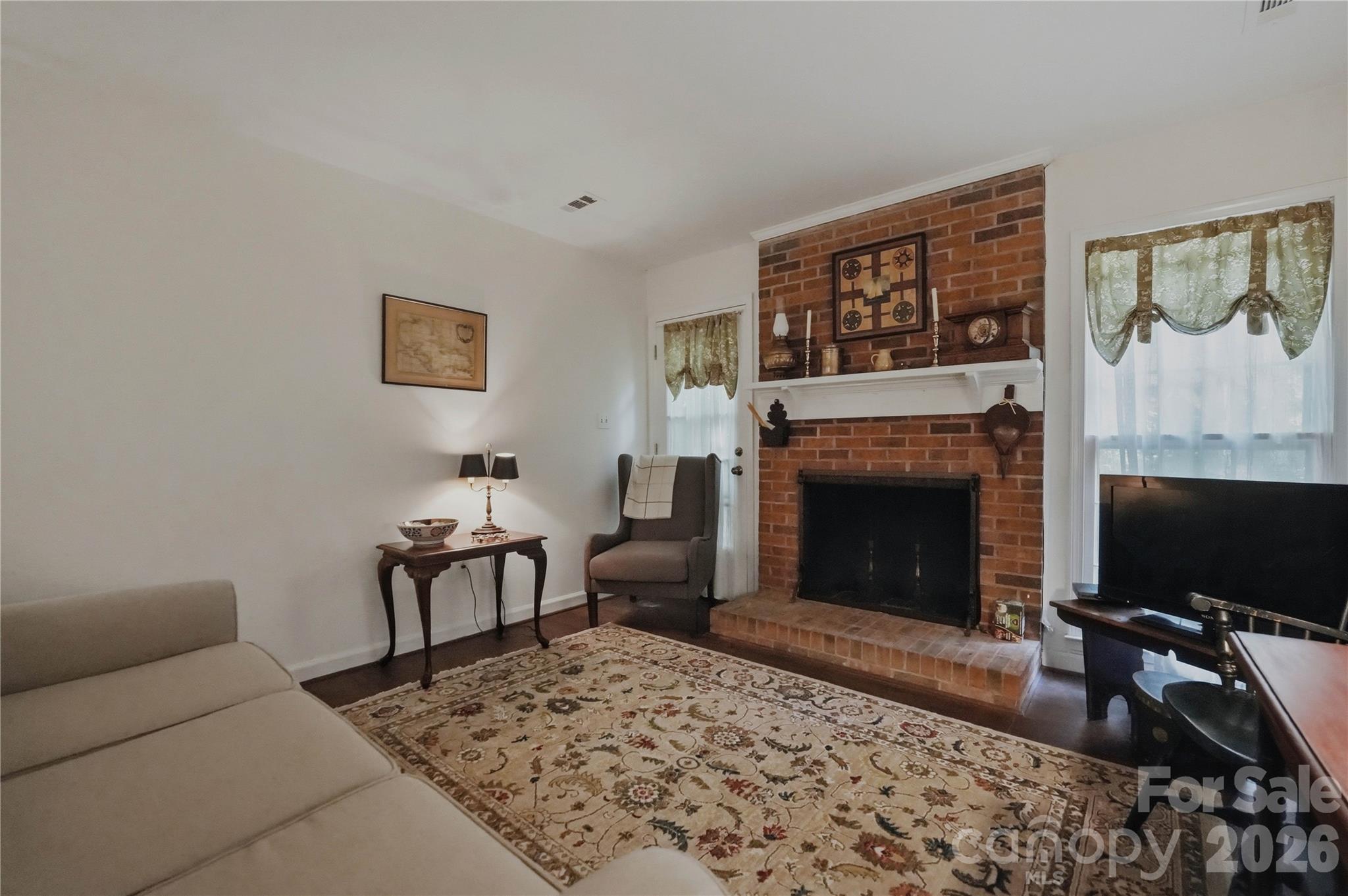 Photo 7 of 7626 Winterset Drive, Charlotte, NC