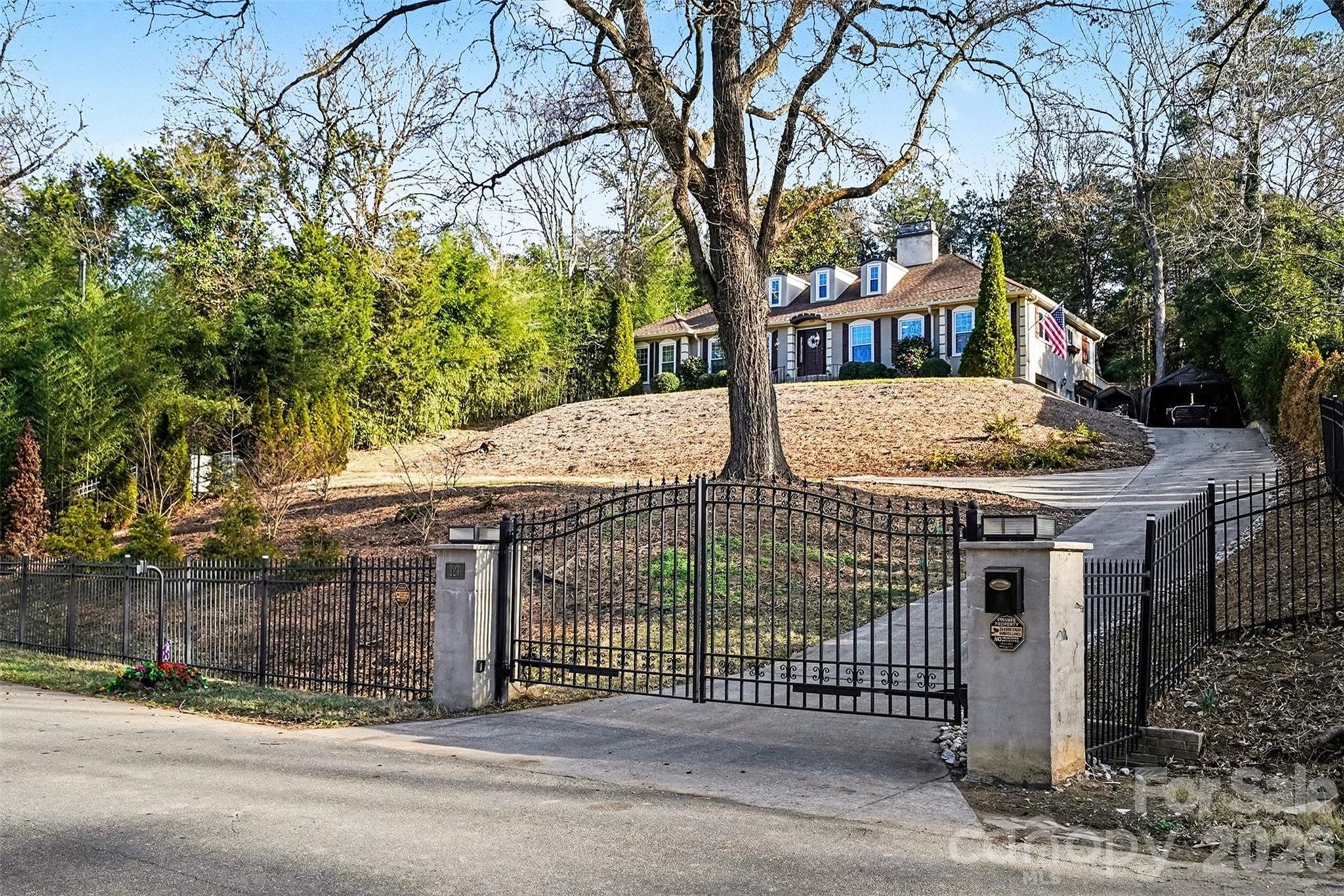 Photo 2 of 123 Old Bell Road, Charlotte, NC