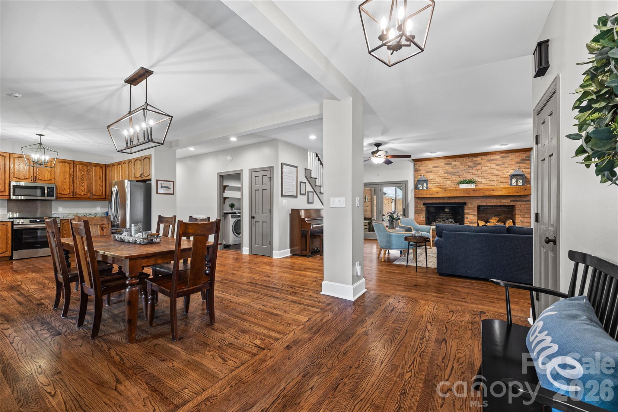16105 Langston Drive, Charlotte, NC - photo 7 of 49