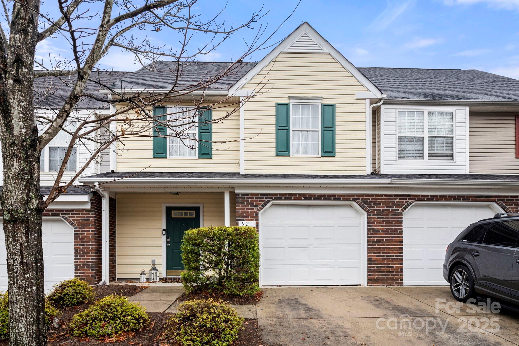921 Pelican Bay Drive, Pineville, NC