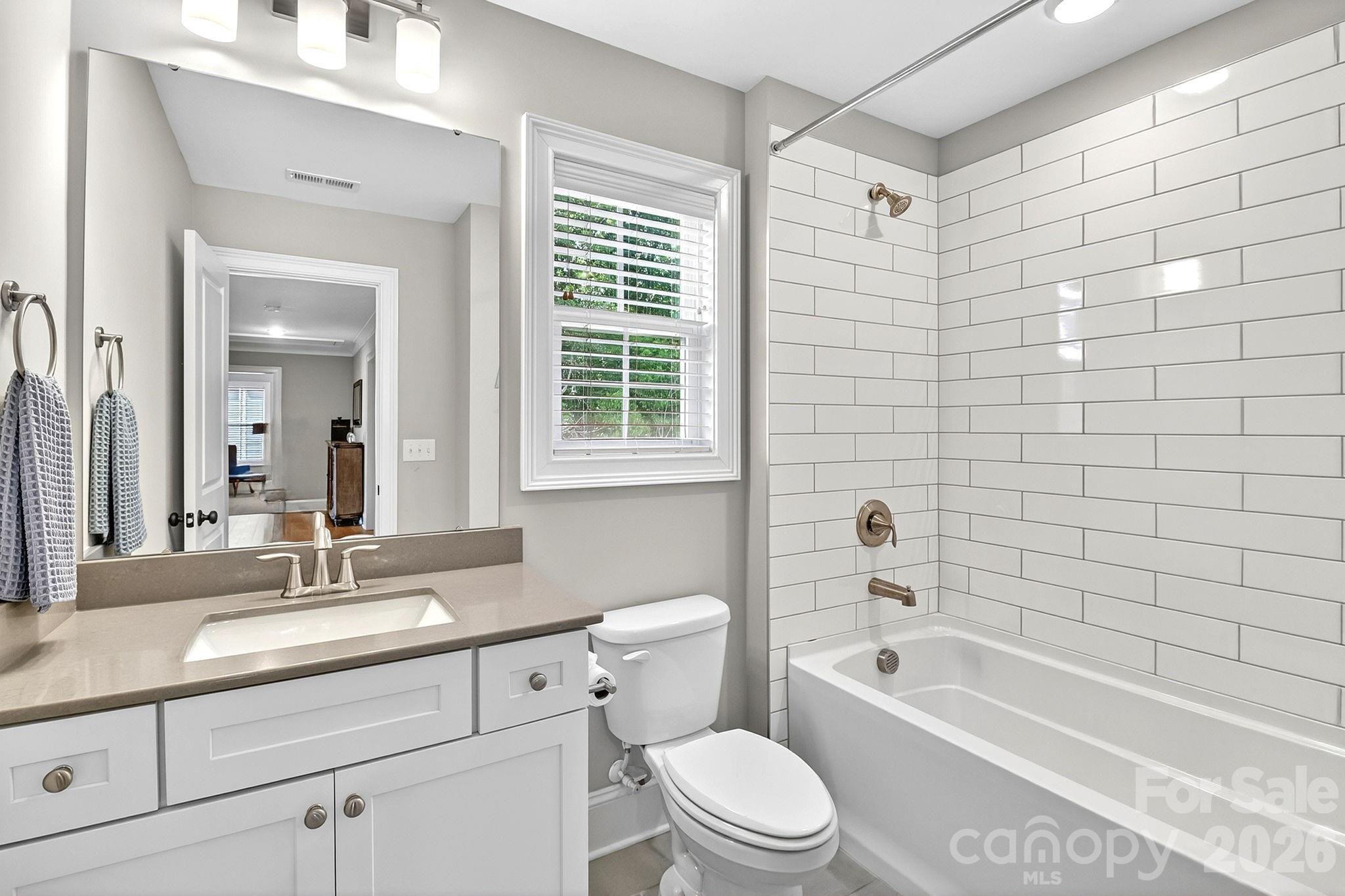 Photo 27 of 7005 Providence Lane W, Charlotte, NC