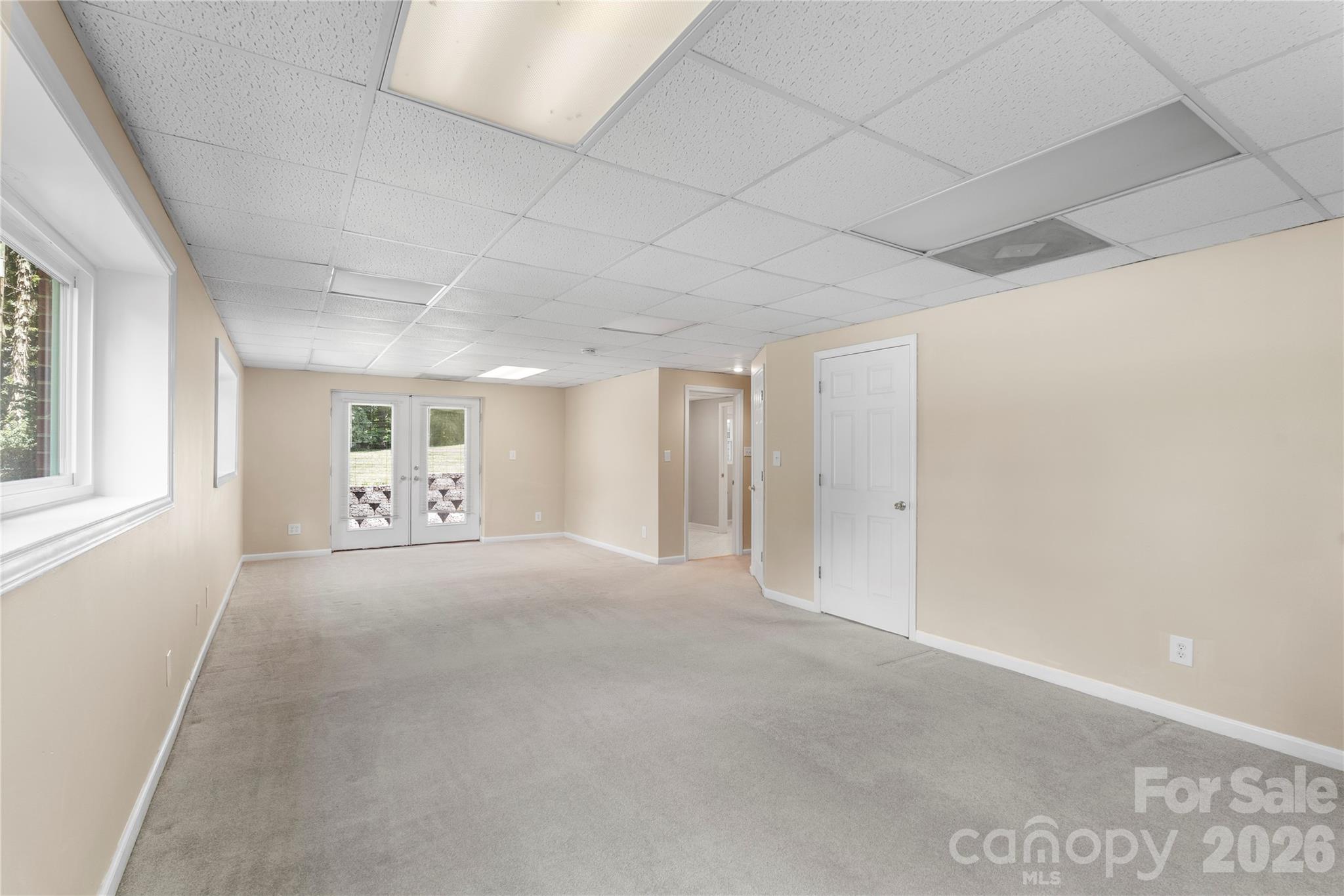 Home for sale at 221 Kingsway Circle, Charlotte, NC — photo 33 of 48