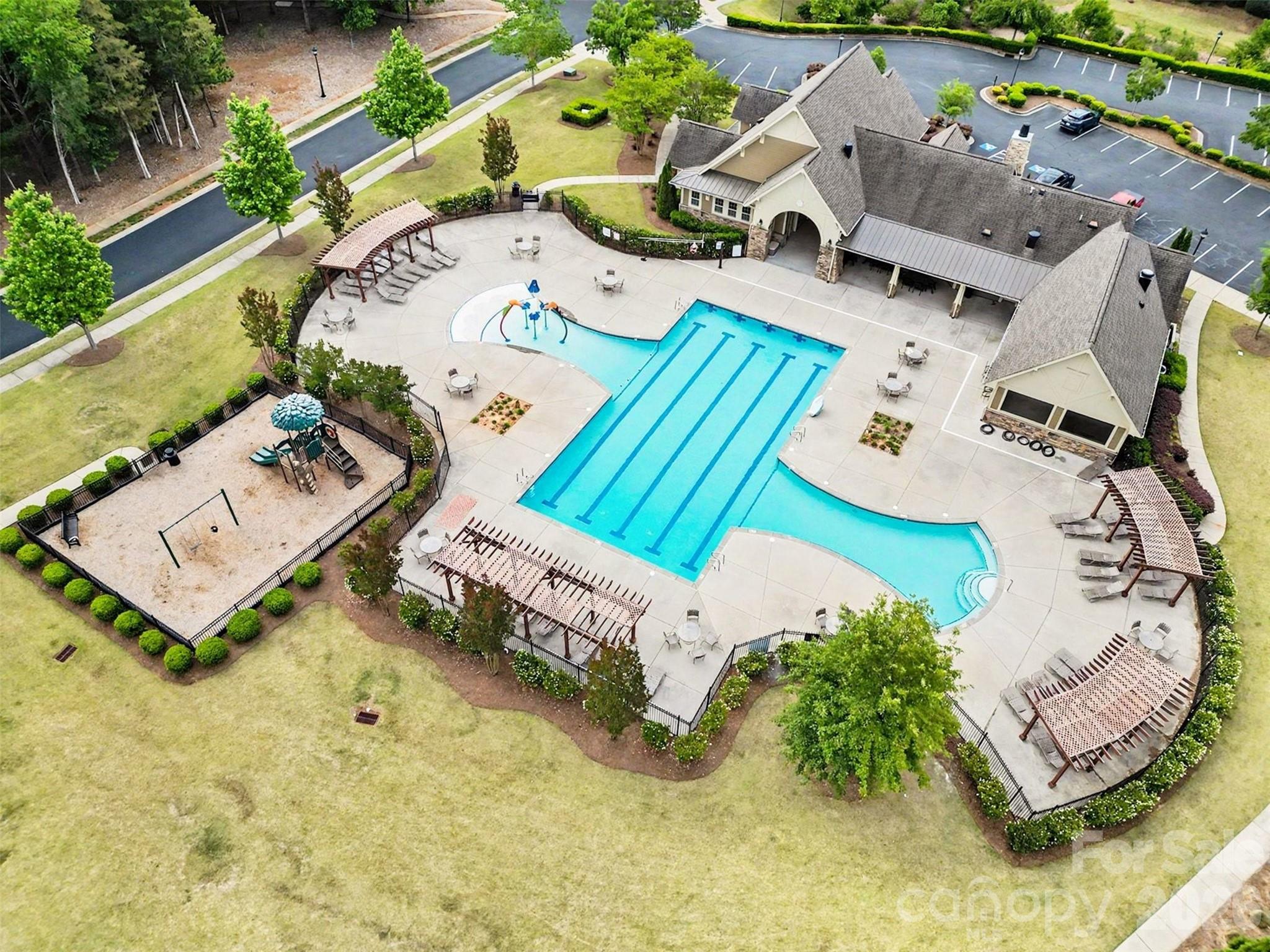 Photo 33 of 11530 Sweet Birch Lane, Charlotte, NC