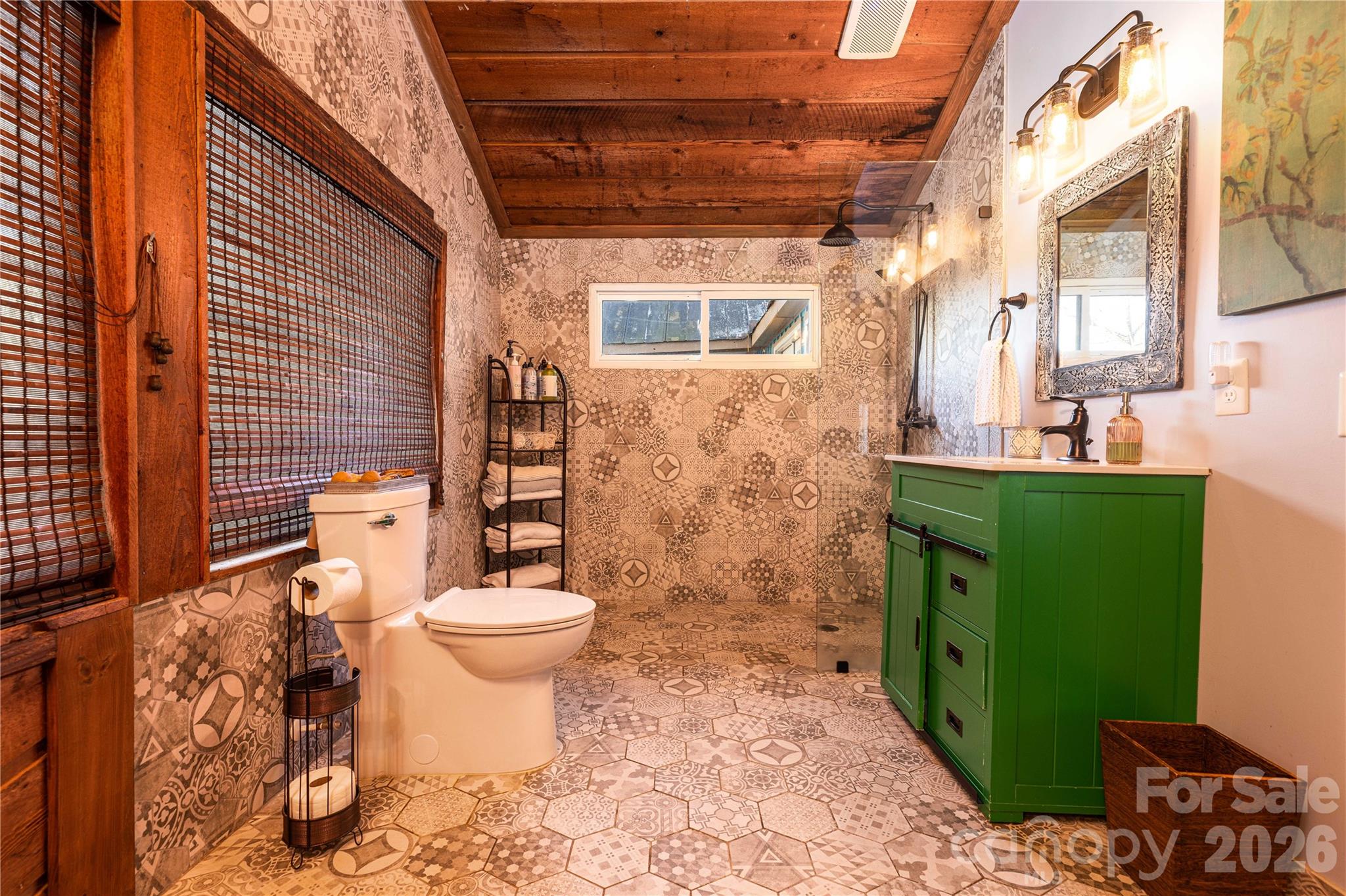 Photo 4 of 221 Pineville Matthews Road, Matthews, NC