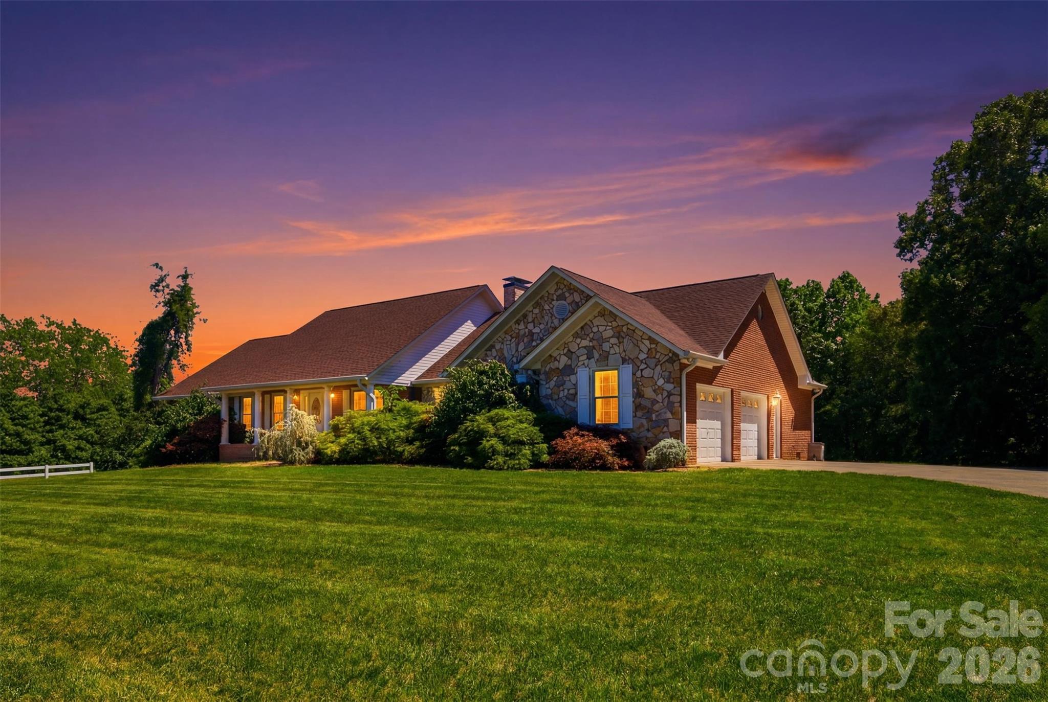 Photo 9 of 6181 Willowbottom Road, Hickory, NC