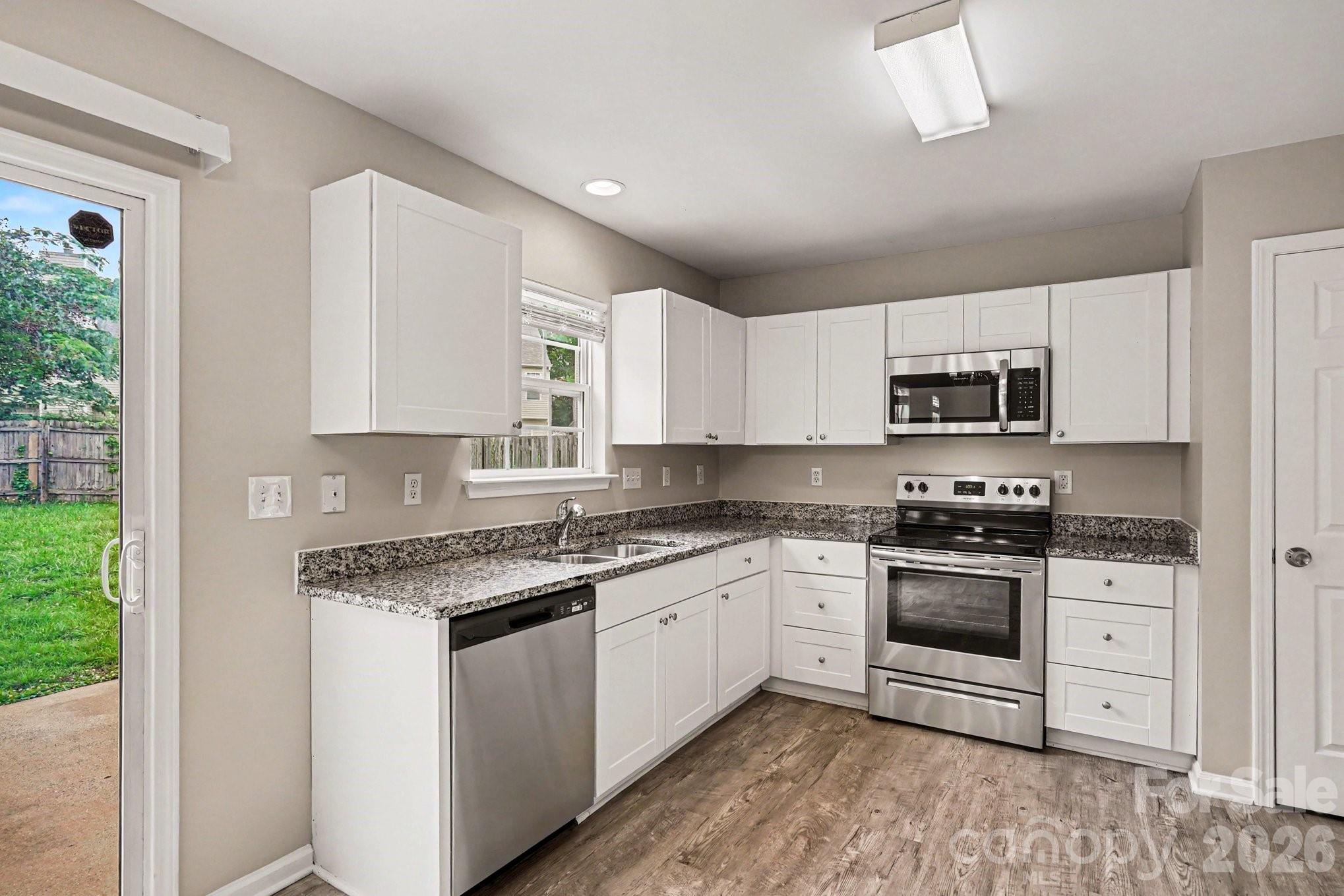 Photo 6 of 3013 Robin Terry Court, Charlotte, NC