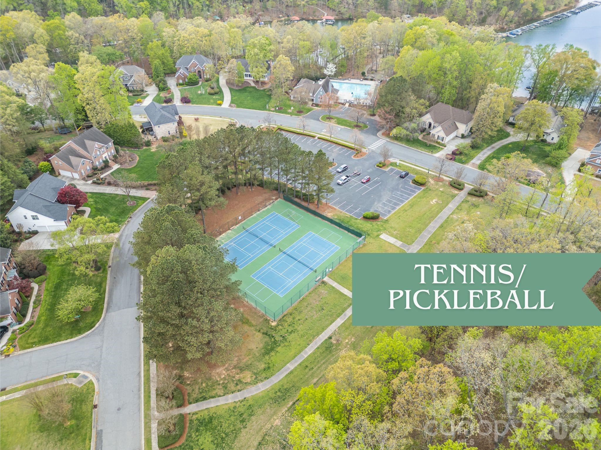 Photo 37 of 2832 Shady Reach Lane, Charlotte, NC