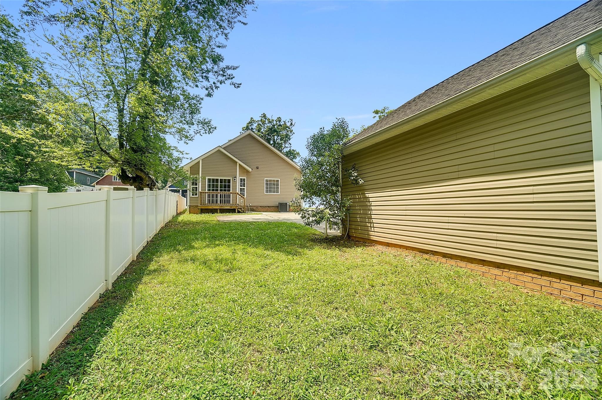 Home for sale at 309 Mill Road, Charlotte, NC — photo 40 of 46