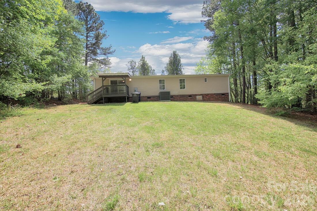 Photo 4 of 223 Ridge Creek Drive, Troutman, NC